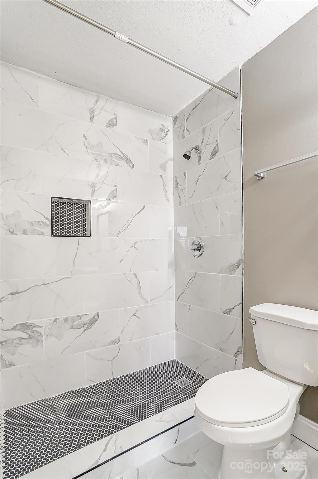 Photo 15 of 11039 Harrowfield Road, Charlotte, NC