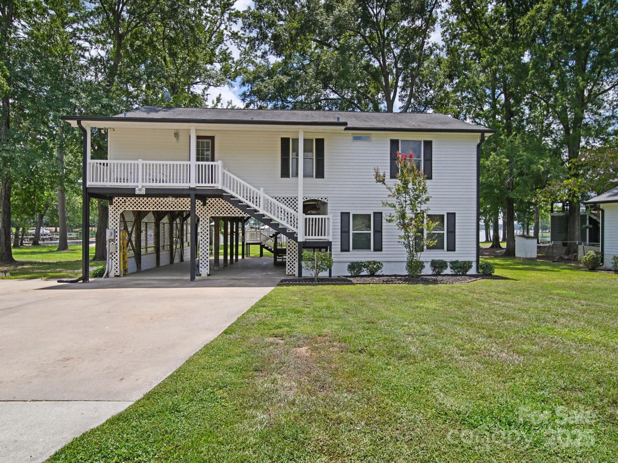 2364 Lakeside Drive, Liberty Hill, SC - photo 9 of 43