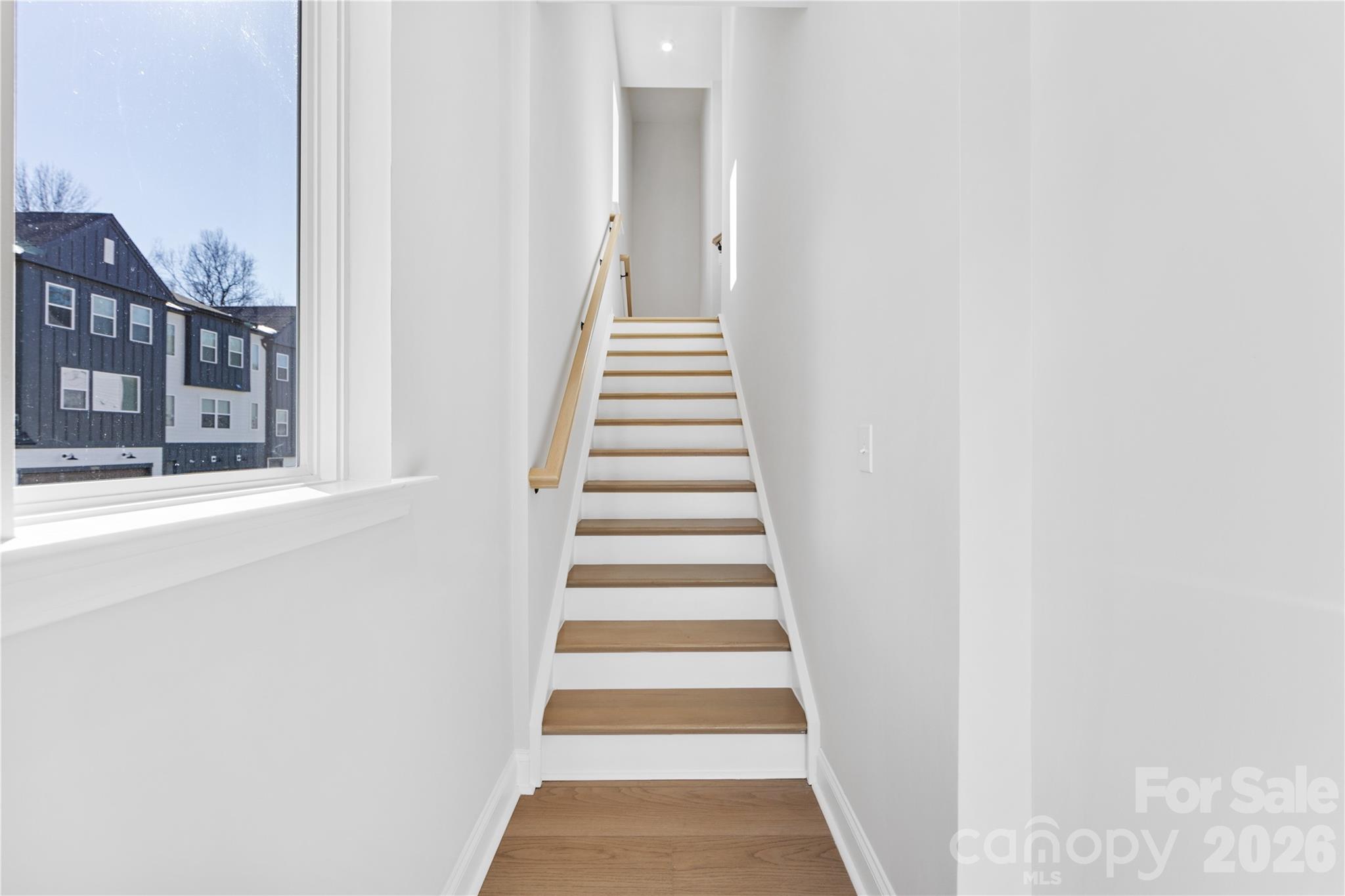 Photo 5 of 905 Archway Lane, Charlotte, NC