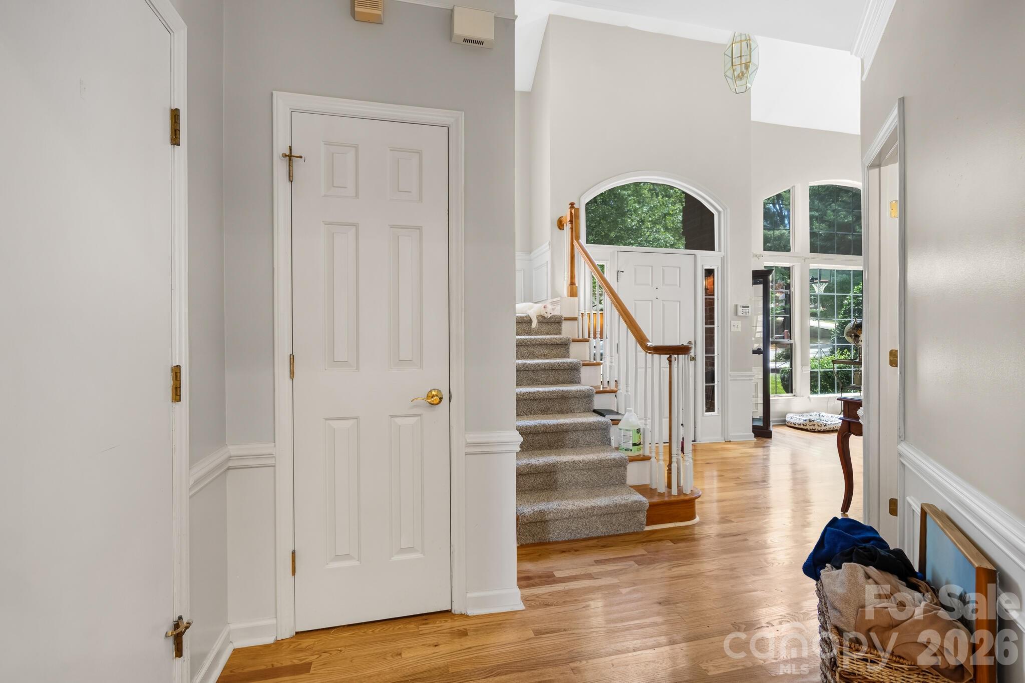 Photo 8 of 6306 Oxwynn Lane, Charlotte, NC