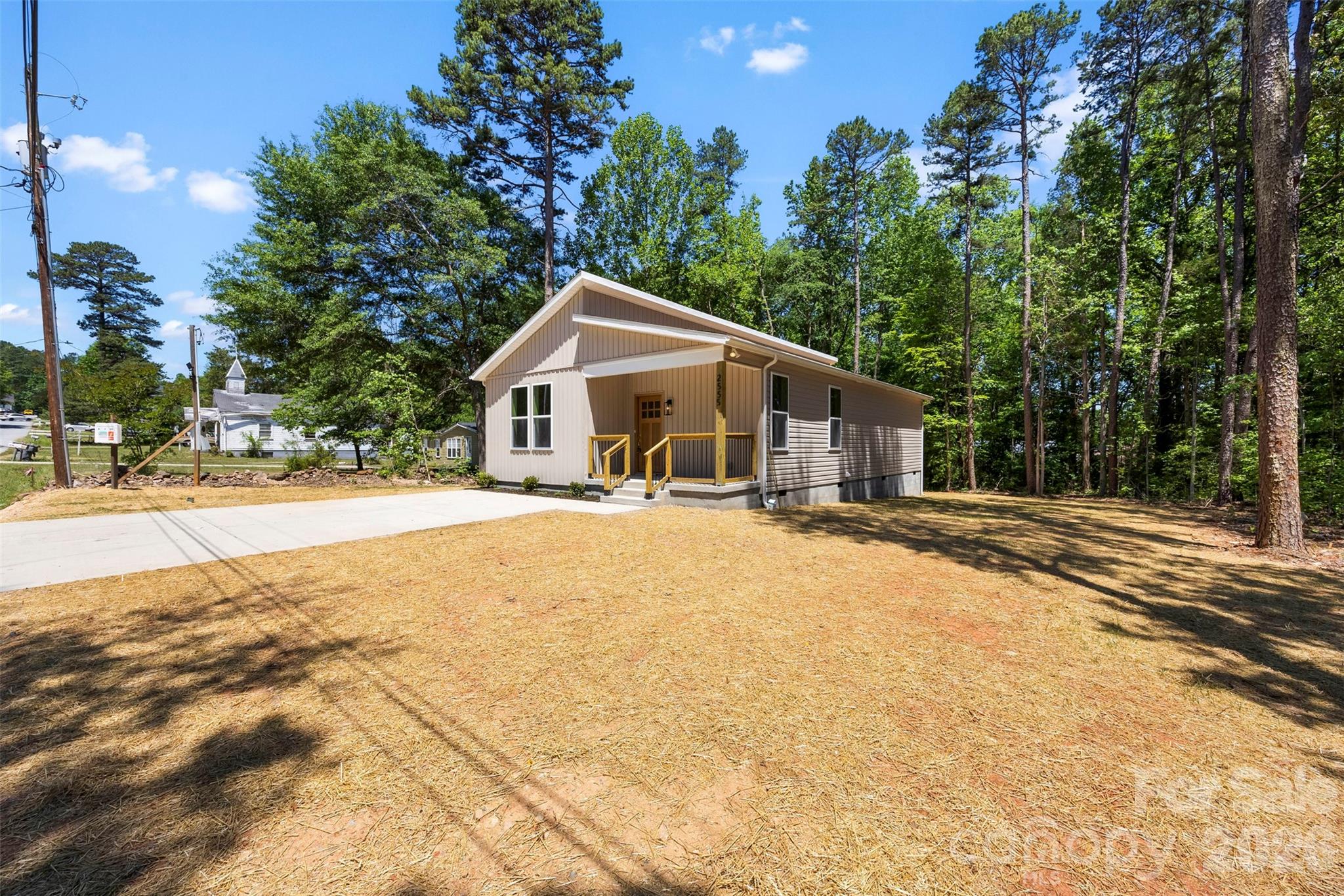 Photo 3 of 2555 Winfield Street, Kannapolis, NC