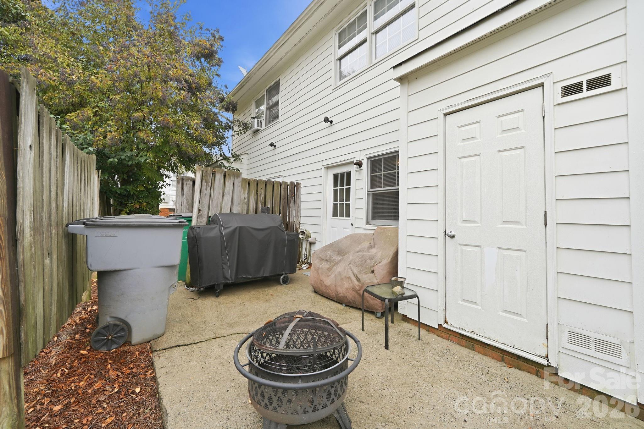 Photo 24 of 5918 Crape Myrtle Lane, Charlotte, NC
