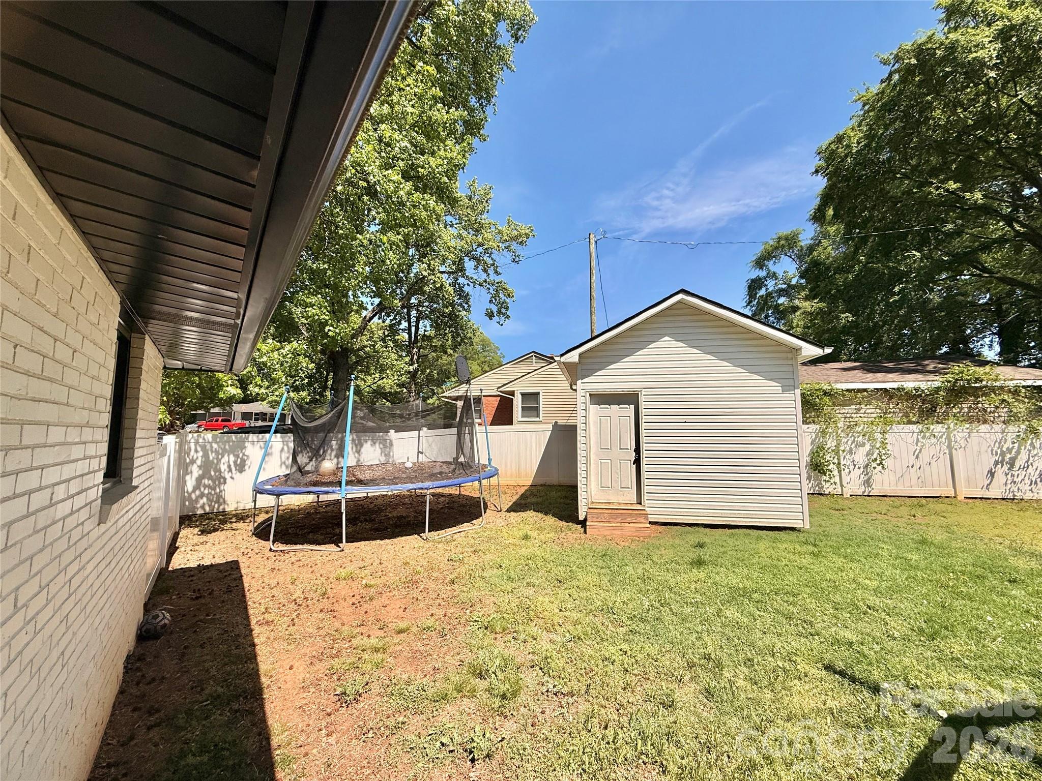 Photo 20 of 401 Rutland Drive, Charlotte, NC