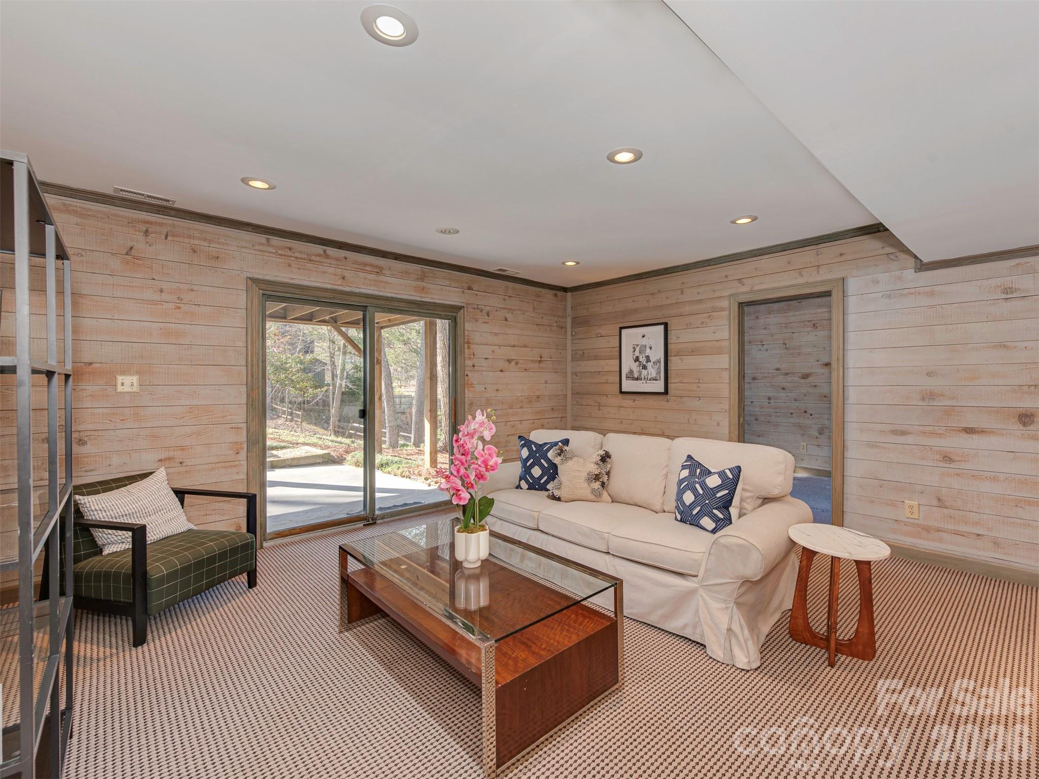 7244 Terrace Drive, Charlotte, NC - photo 17 of 43