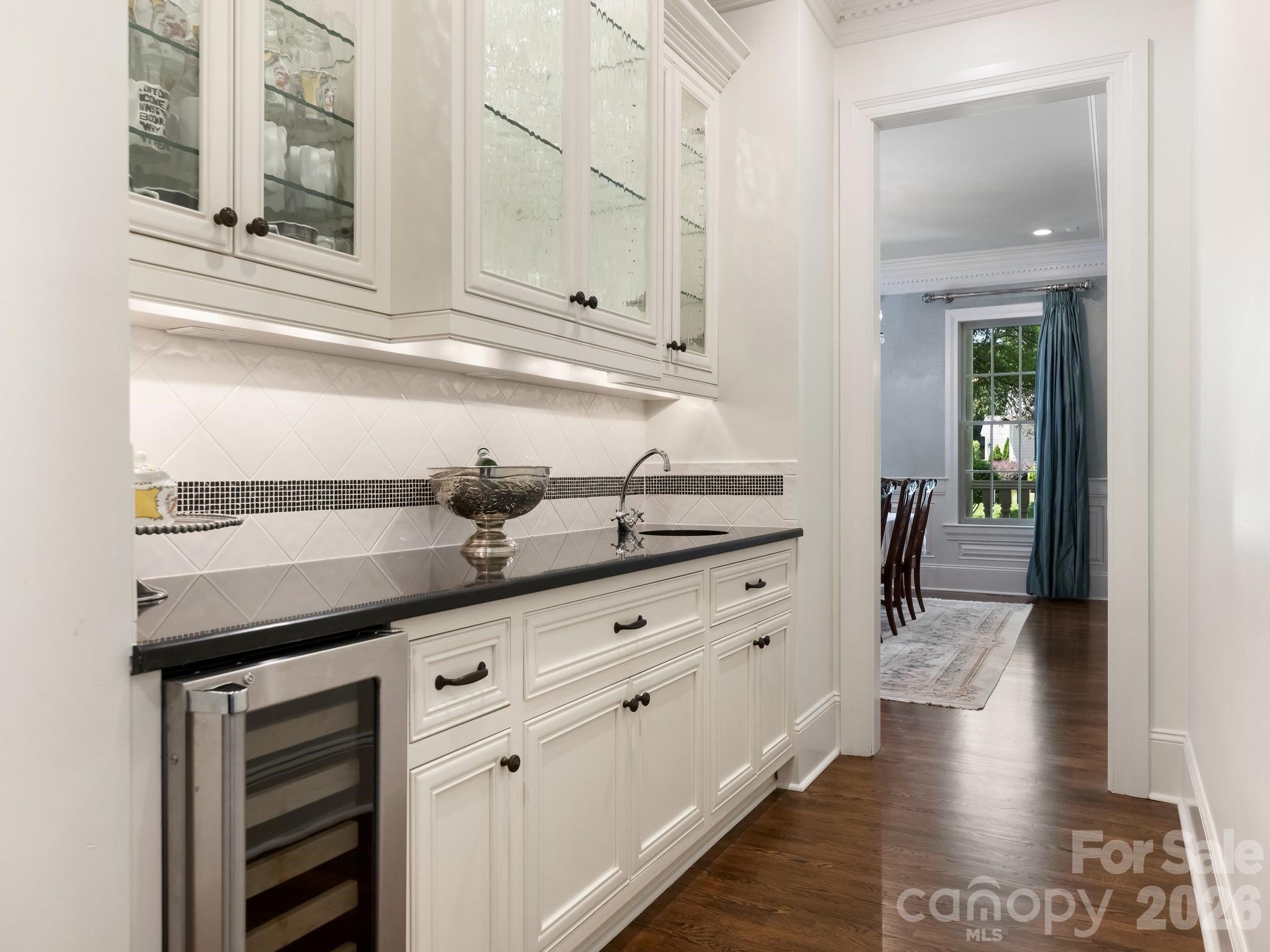 9146 Heydon Hall Circle, Charlotte, NC - photo 10 of 49