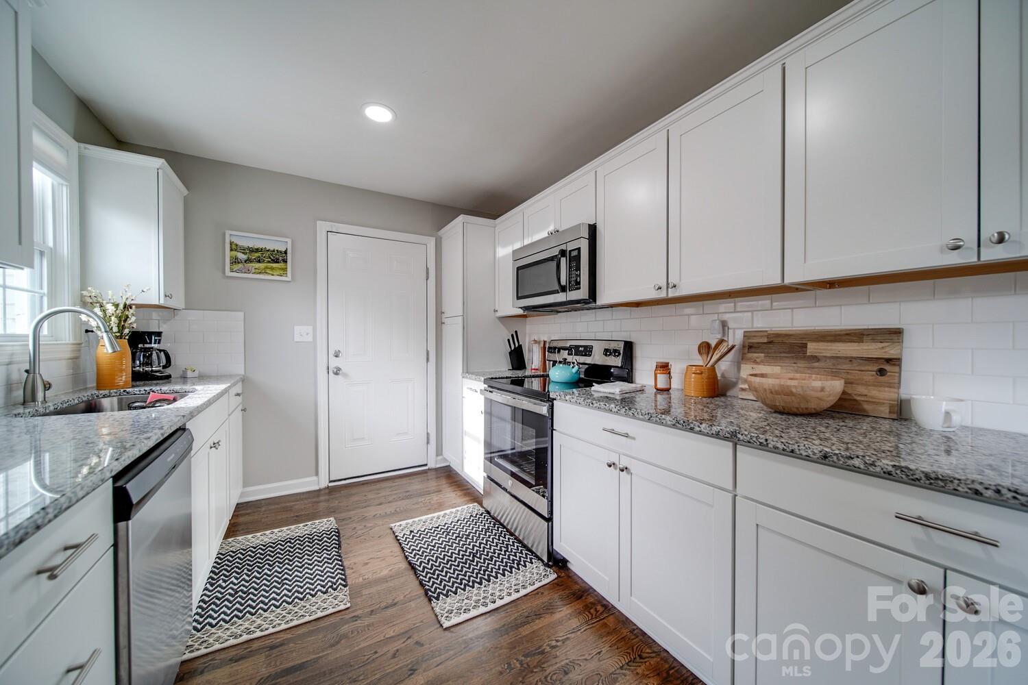1512 Newcastle Street, Charlotte, NC - photo 9 of 36