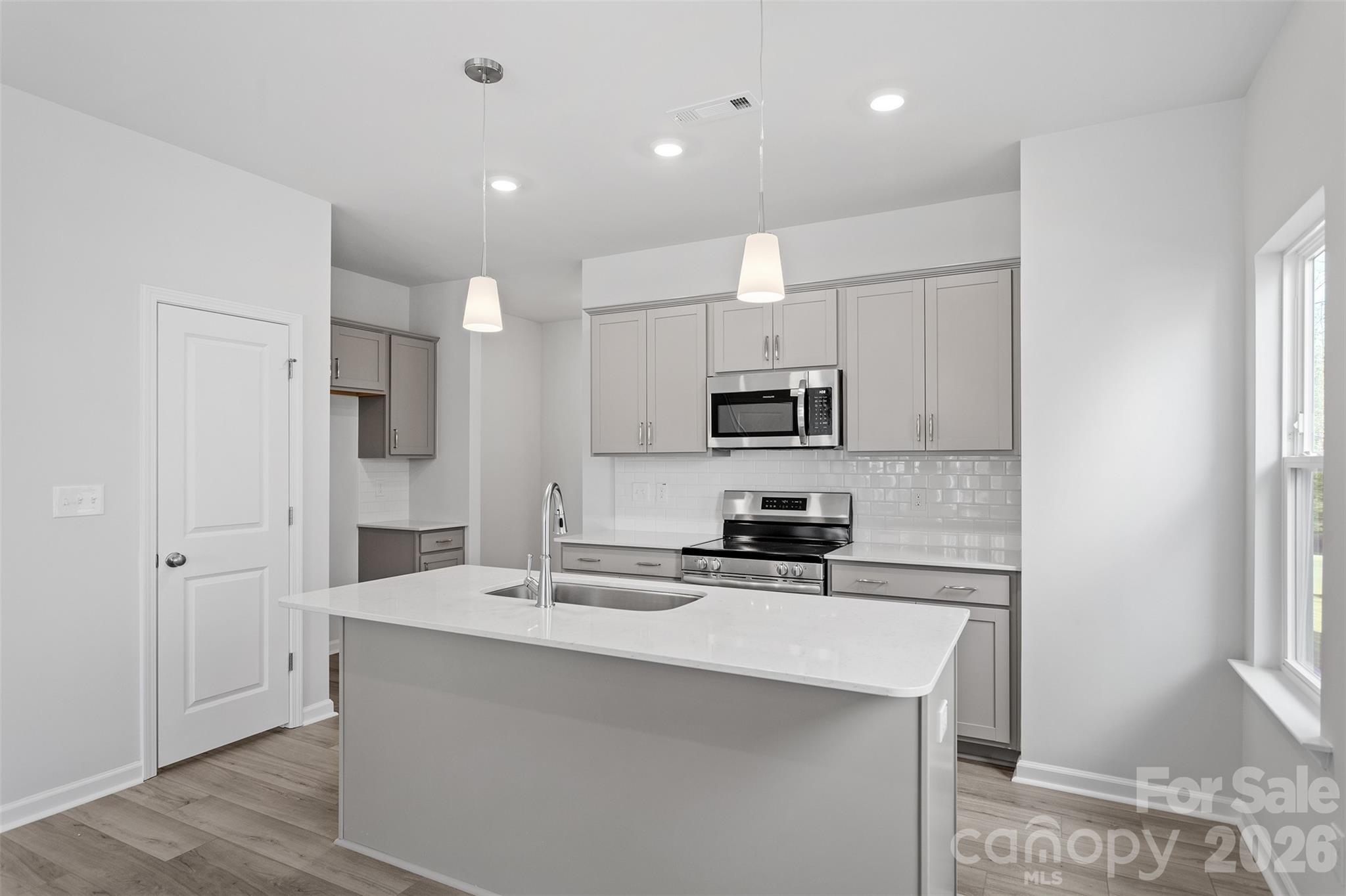 Photo 3 of 5865 Tuckaseegee Road, Charlotte, NC