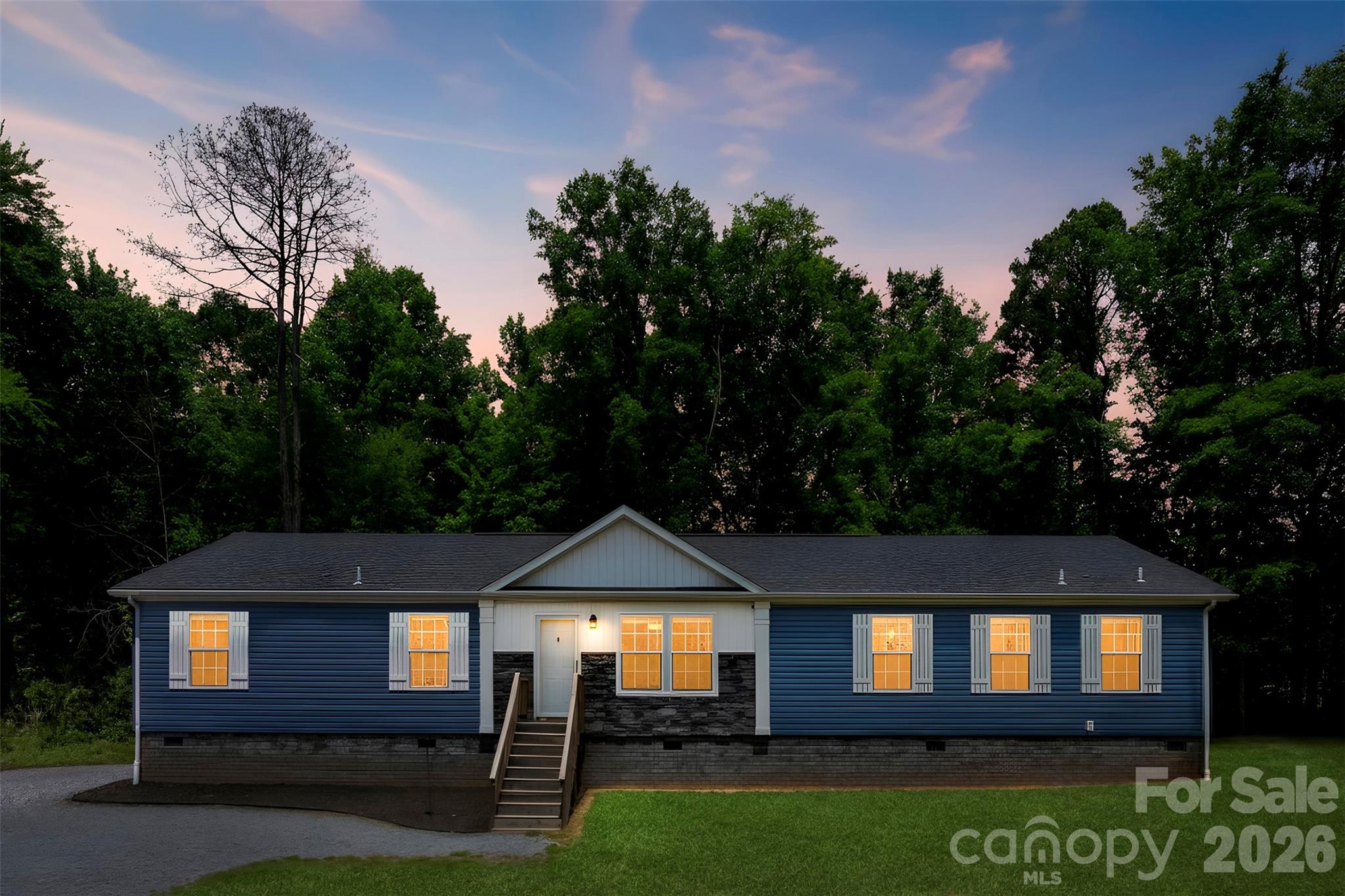 959 Wendover Heights Drive, Shelby, NC - photo 3 of 40