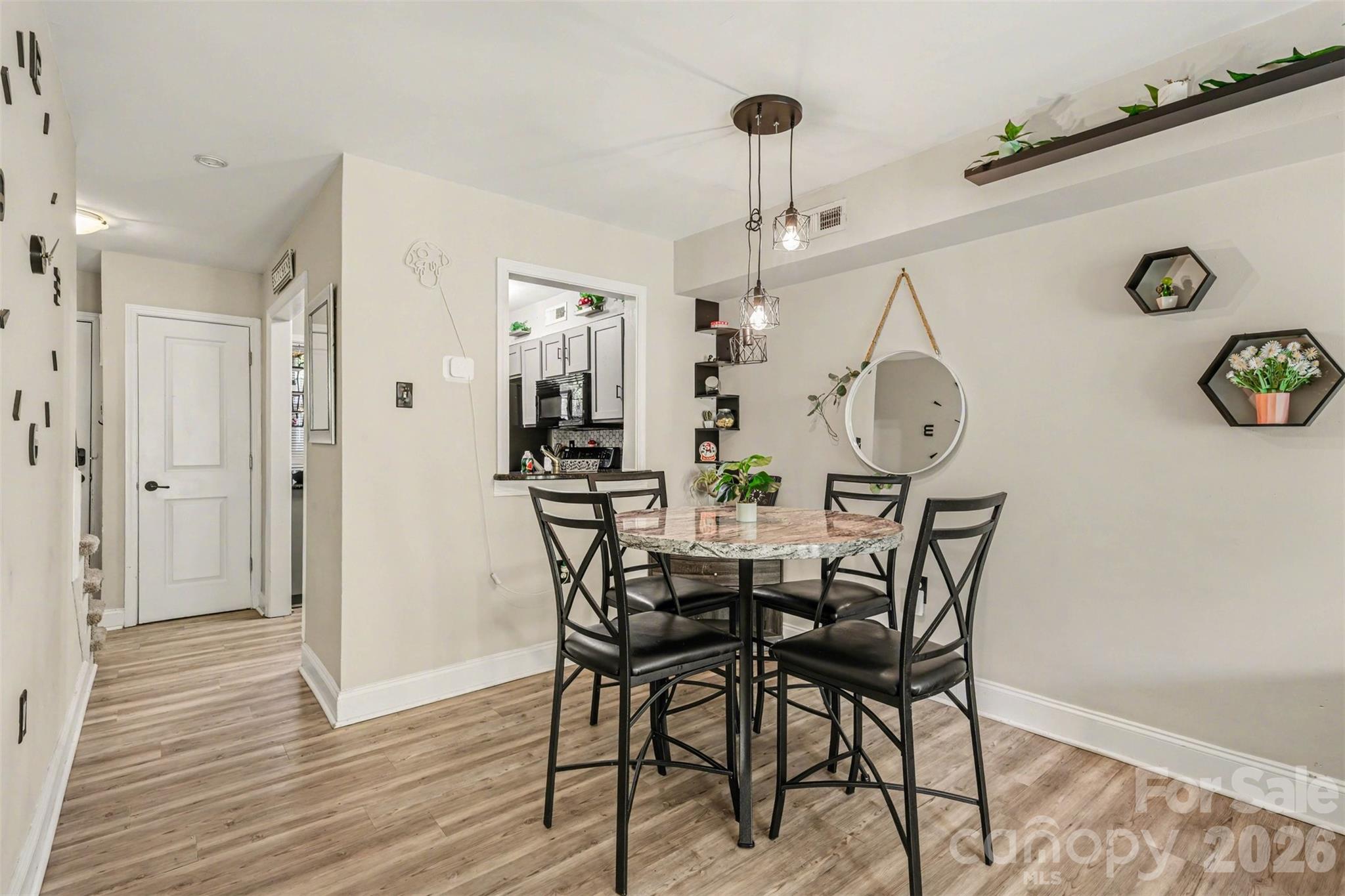 Photo 9 of 1201 Green Oaks Lane, Charlotte, NC