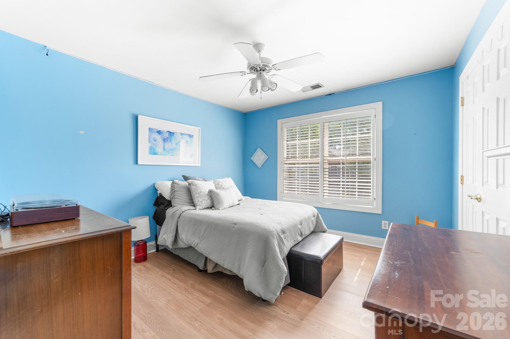 8812 Kingston Forest Drive, Charlotte, NC - photo 24 of 37