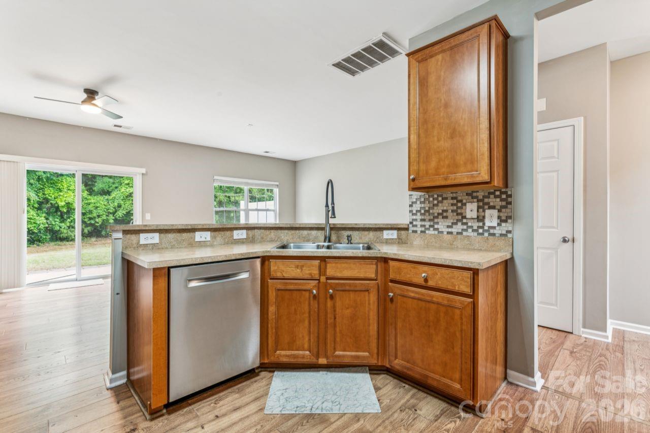 11961 Stratfield Place Circle, Pineville, NC - photo 7 of 27