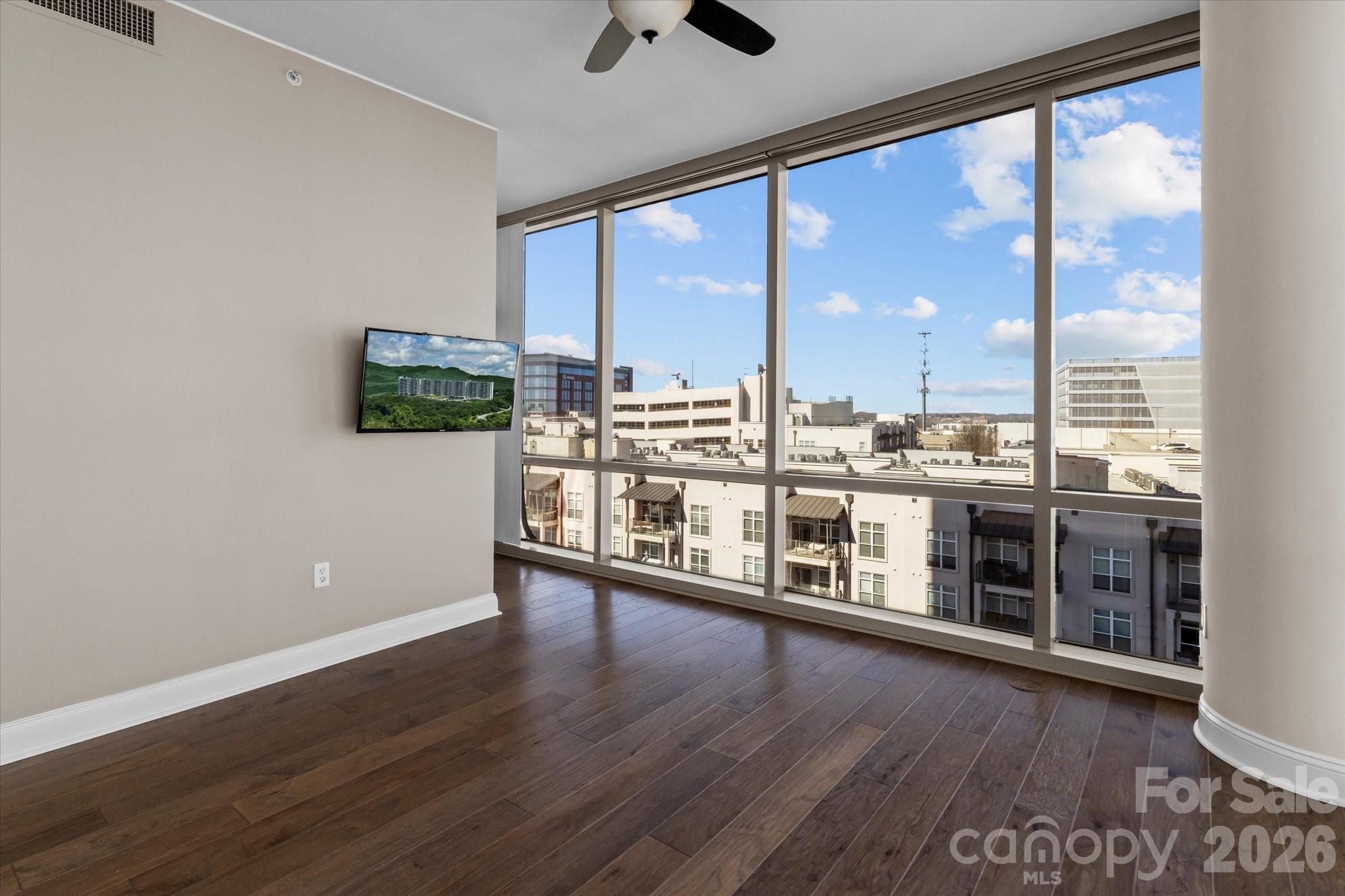 Photo 15 of 315 Arlington Avenue906, Charlotte, NC