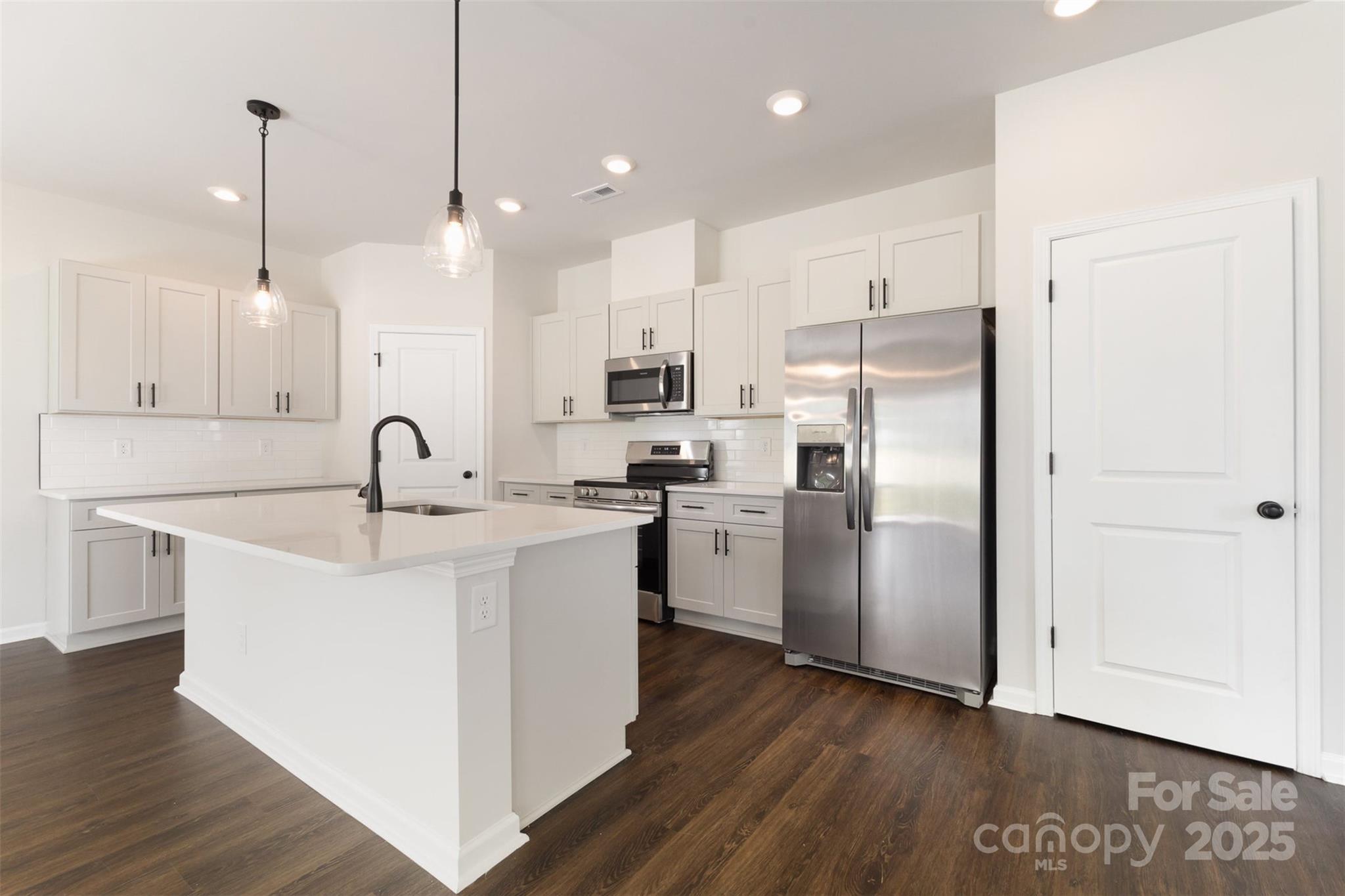 Photo 4 of 1205 Cathey Road, Charlotte, NC
