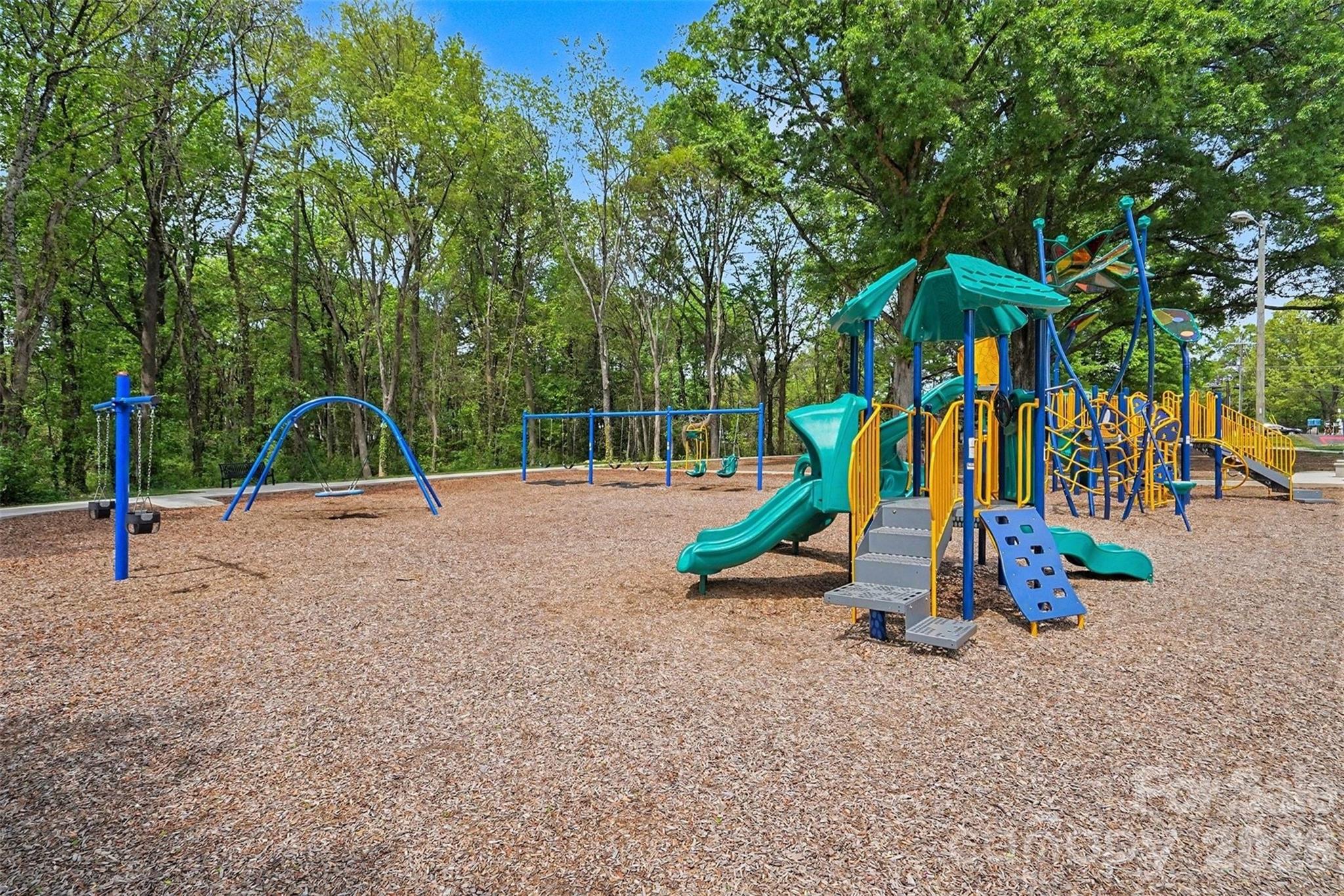 Photo 35 of 1215 Mcallister Drive, Charlotte, NC