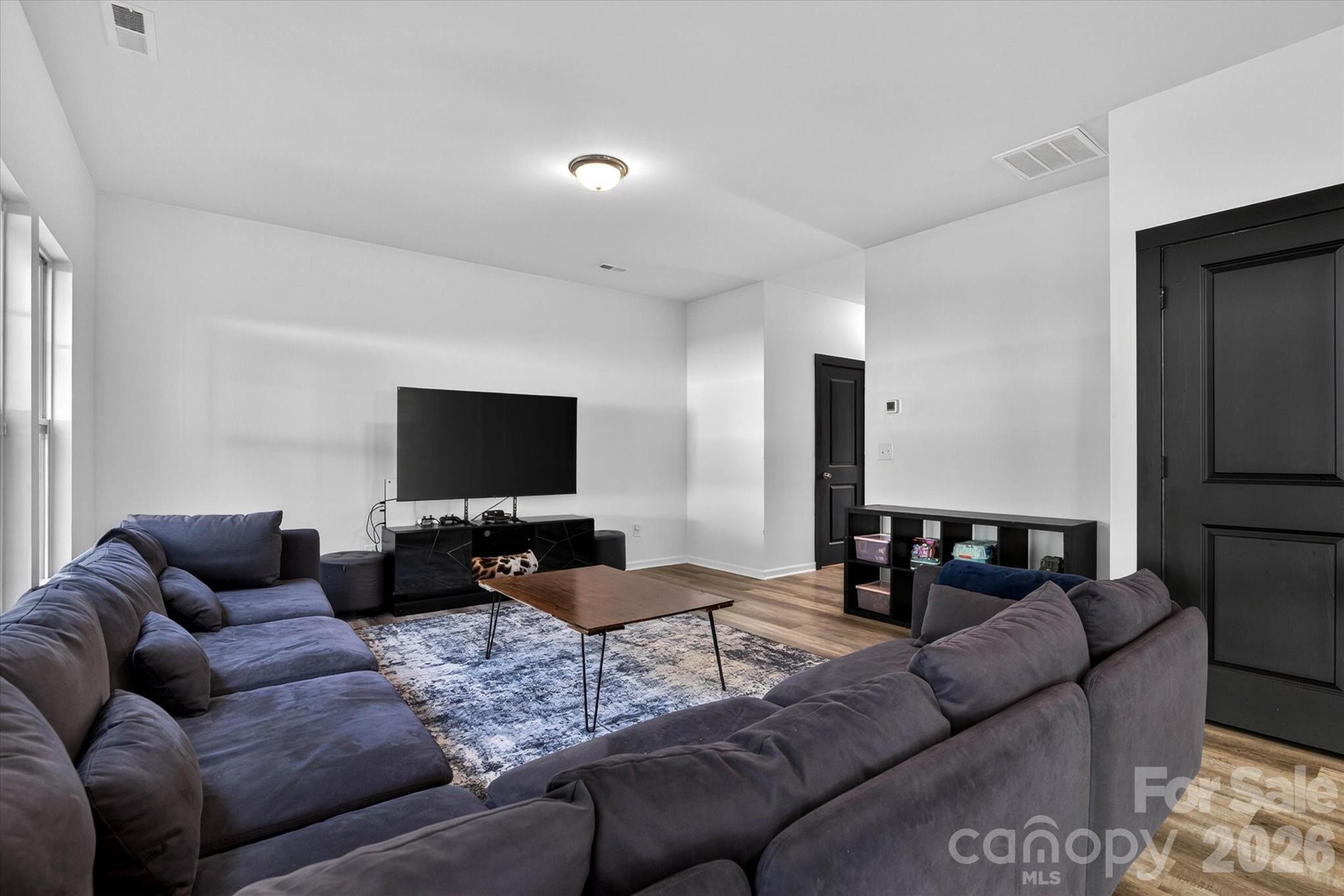 Photo 13 of 548 Kingsway Circle, Charlotte, NC