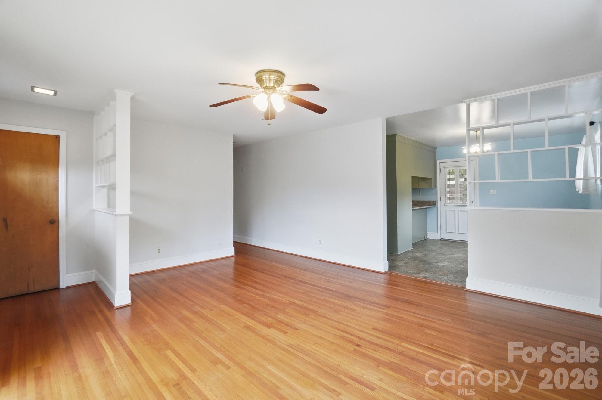 6239 Netherwood Drive, Charlotte, NC - photo 8 of 45