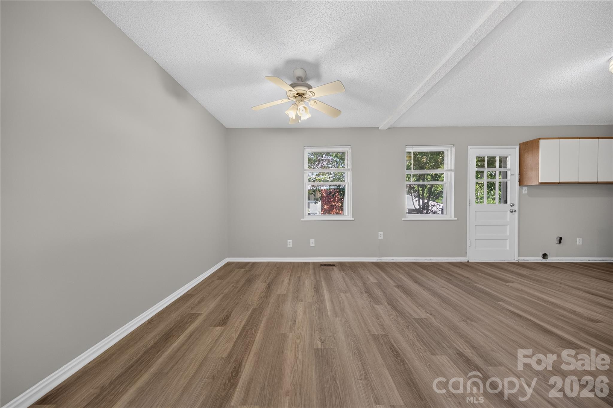 Photo 7 of 520 Inwood Drive, Charlotte, NC