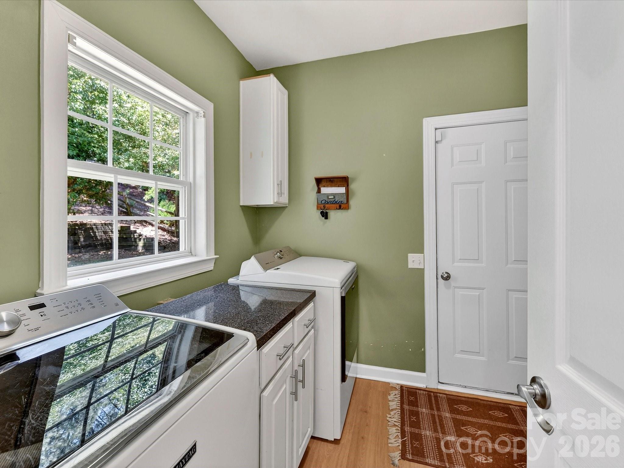620 Meadow Lake Drive, Matthews, NC - photo 32 of 49