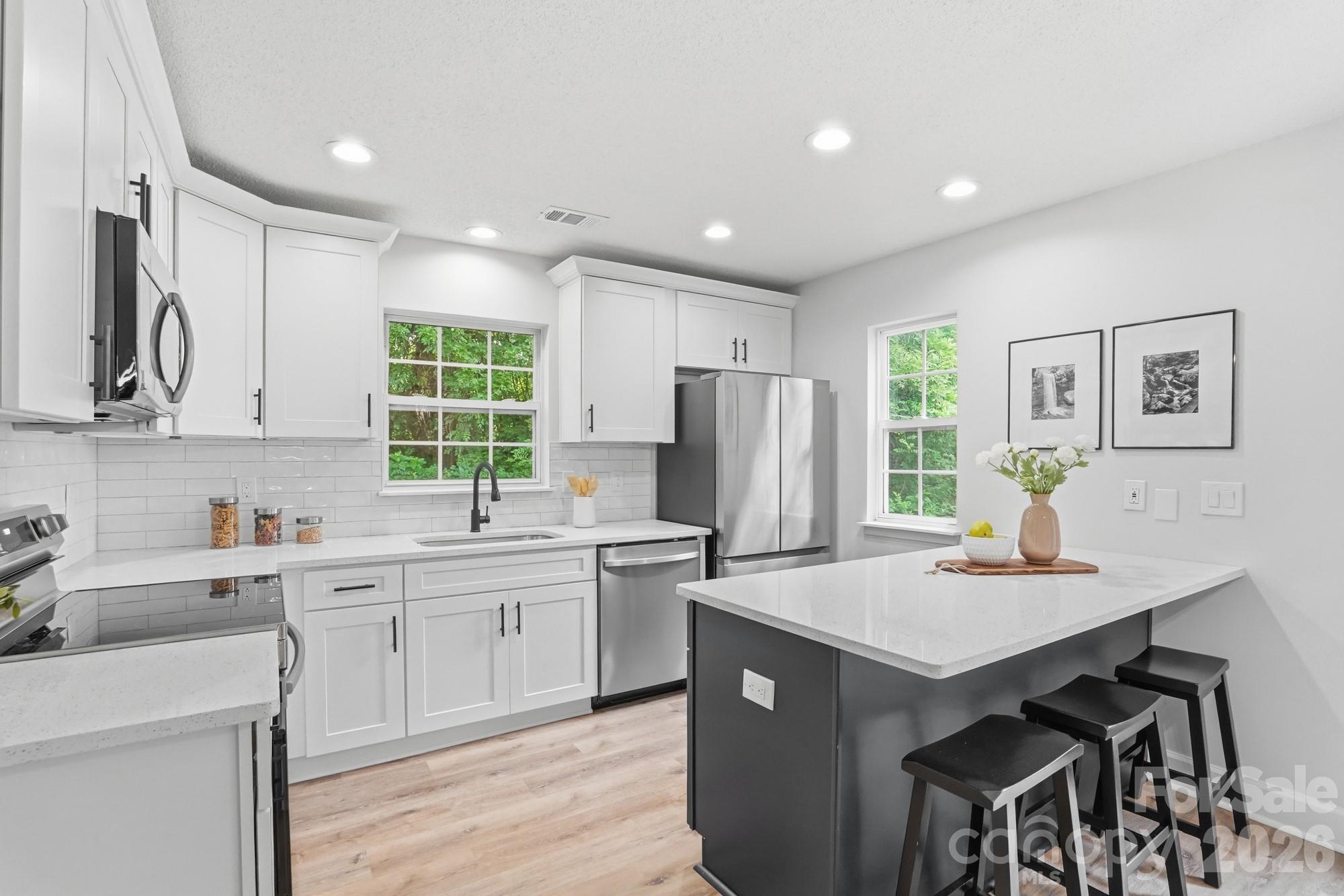 Photo 10 of 7621 Petrea Lane, Charlotte, NC