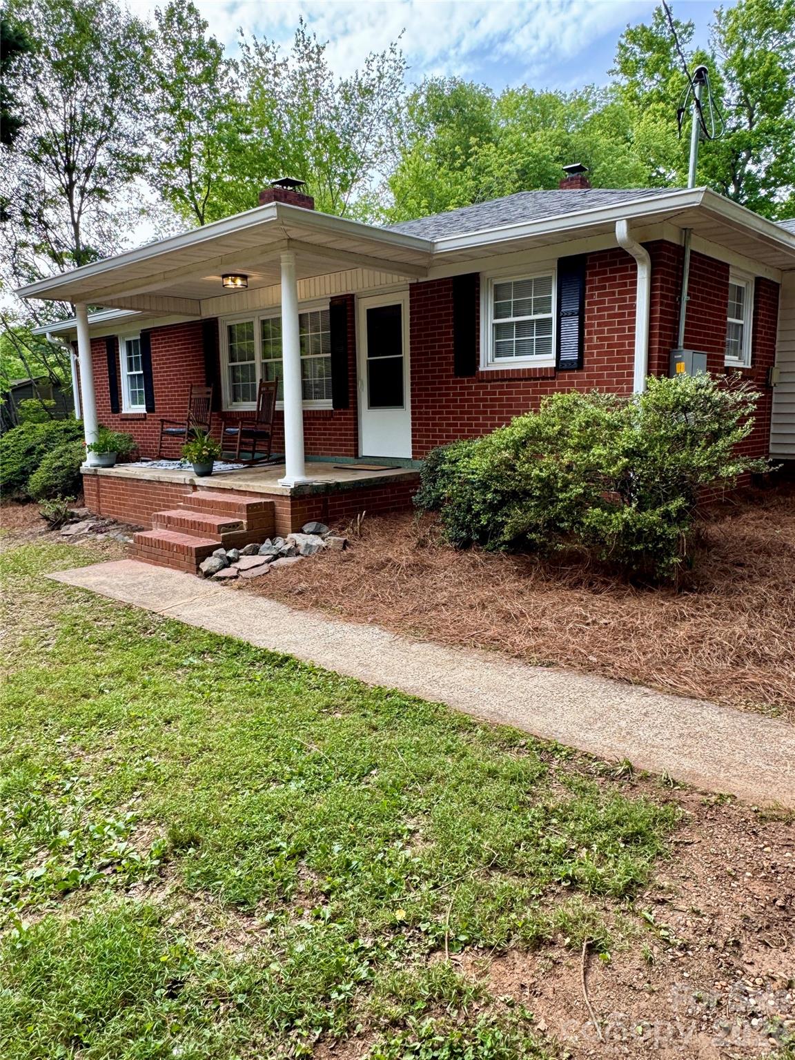 Photo 2 of 2217 Dale Avenue, Lincolnton, NC