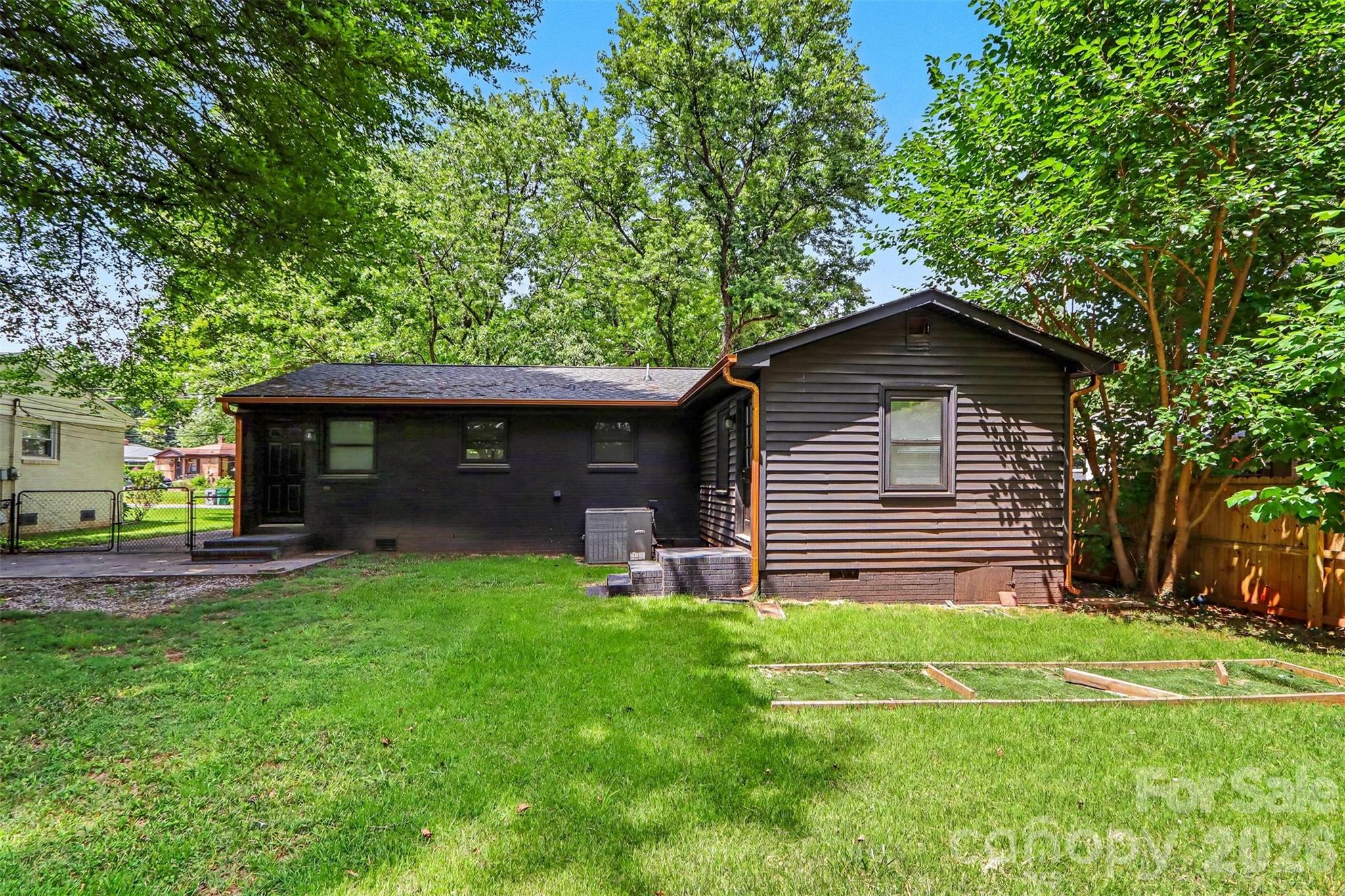 Home for sale at 2616 Springway Drive, Charlotte, NC — photo 16 of 21