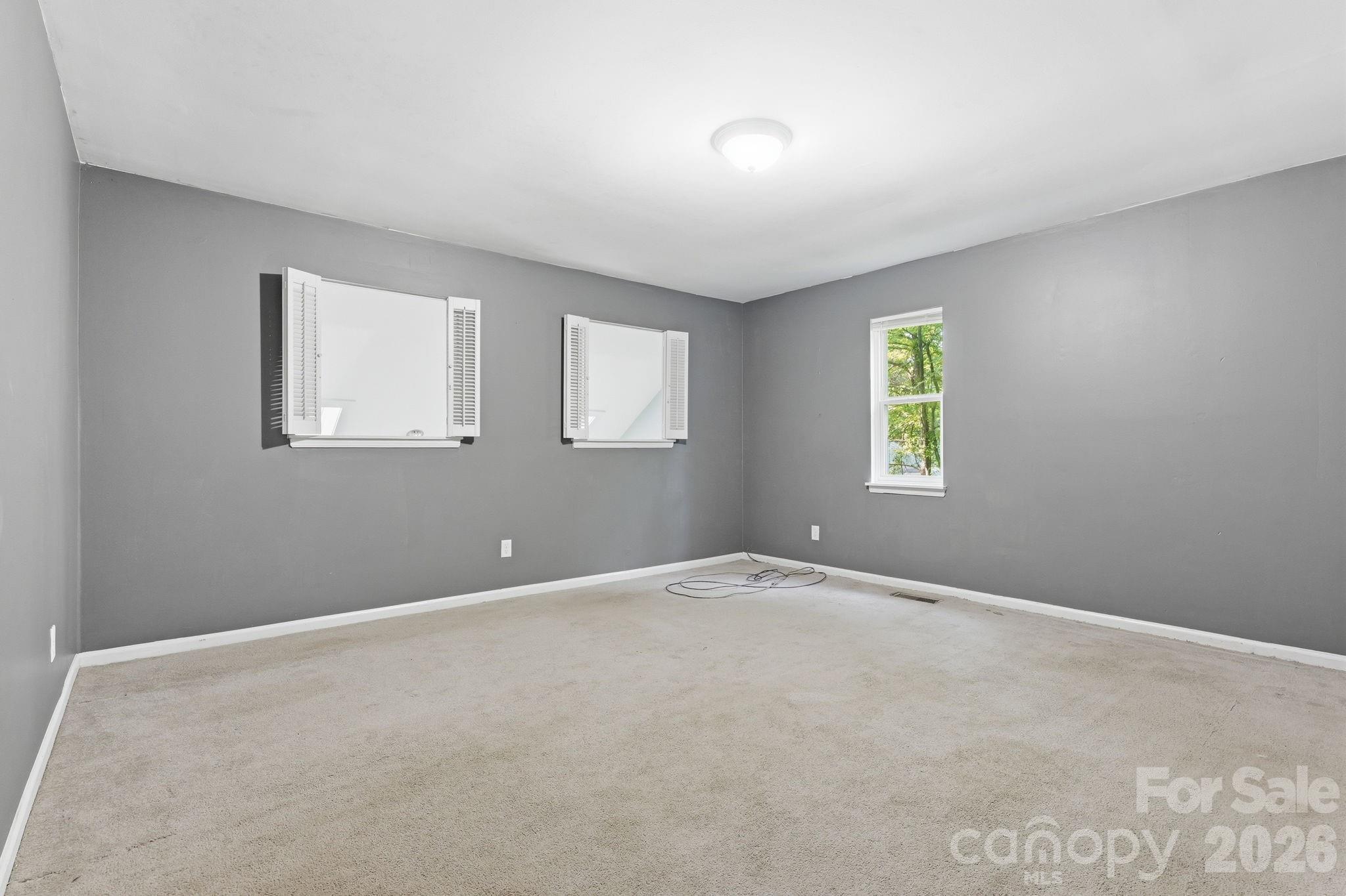 Home for sale at 7401 Park Vista Circle, Charlotte, NC — photo 9 of 33