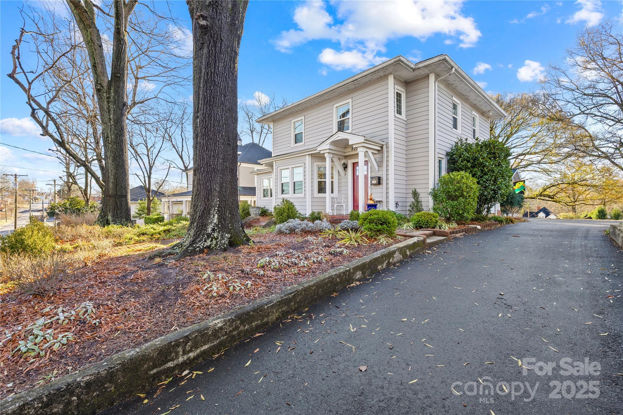 209 W 3rd Avenue, Gastonia, NC - photo 4 of 45