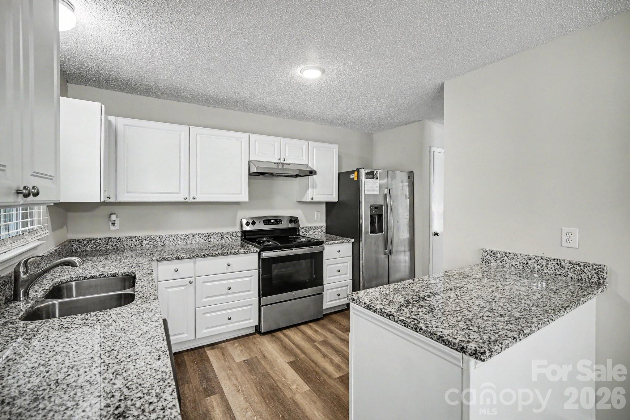 Photo 12 of 1530 Teddington Drive, Charlotte, NC