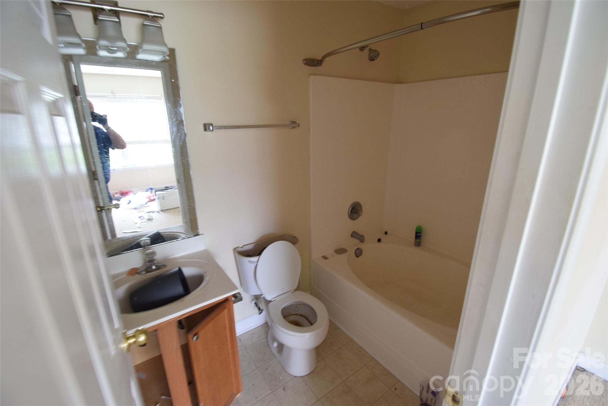 633 Overlook Road, Lowell, NC - photo 13 of 15