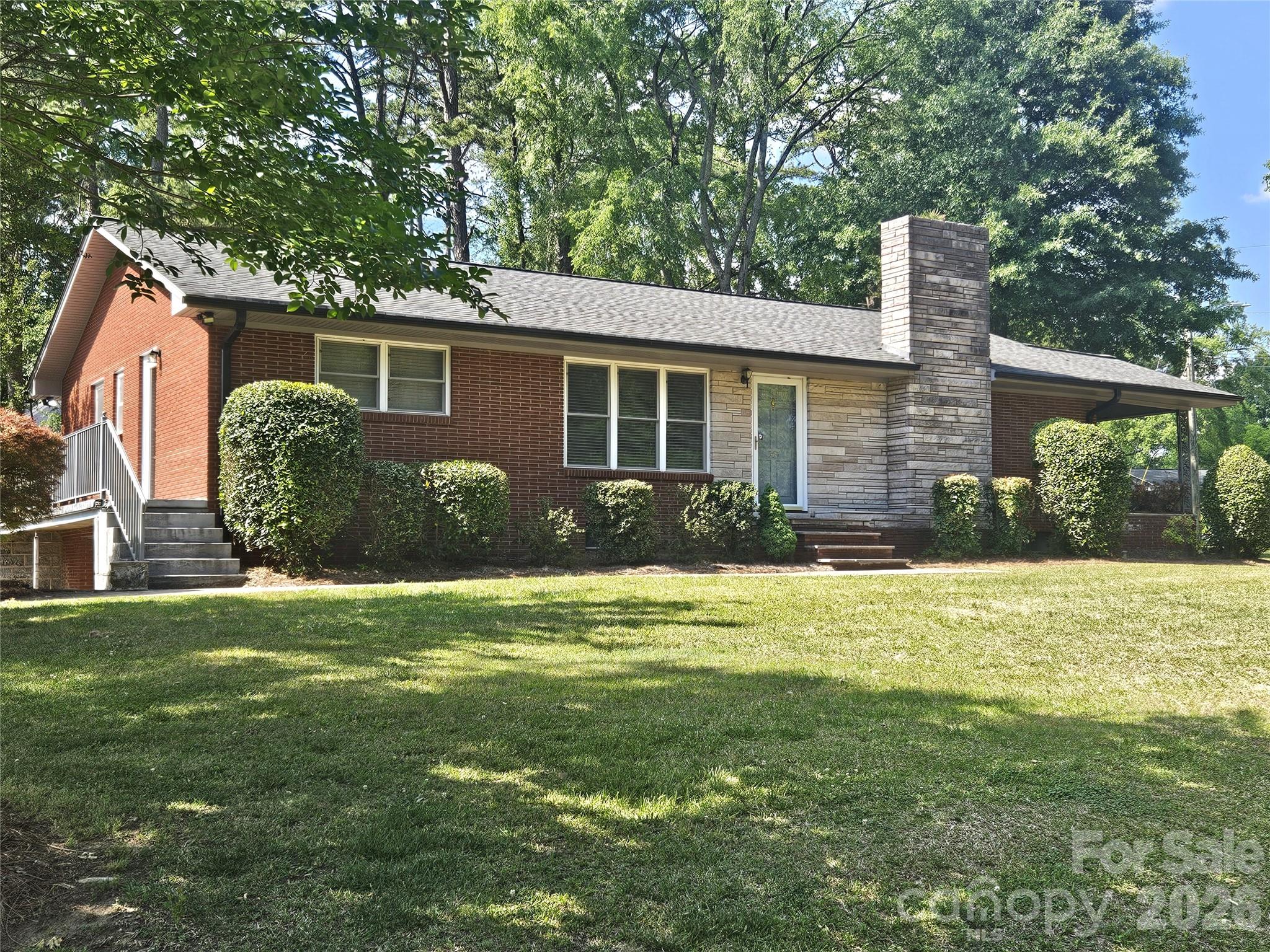 557 Goldmoor Drive NE, Concord, NC - photo 1 of 17