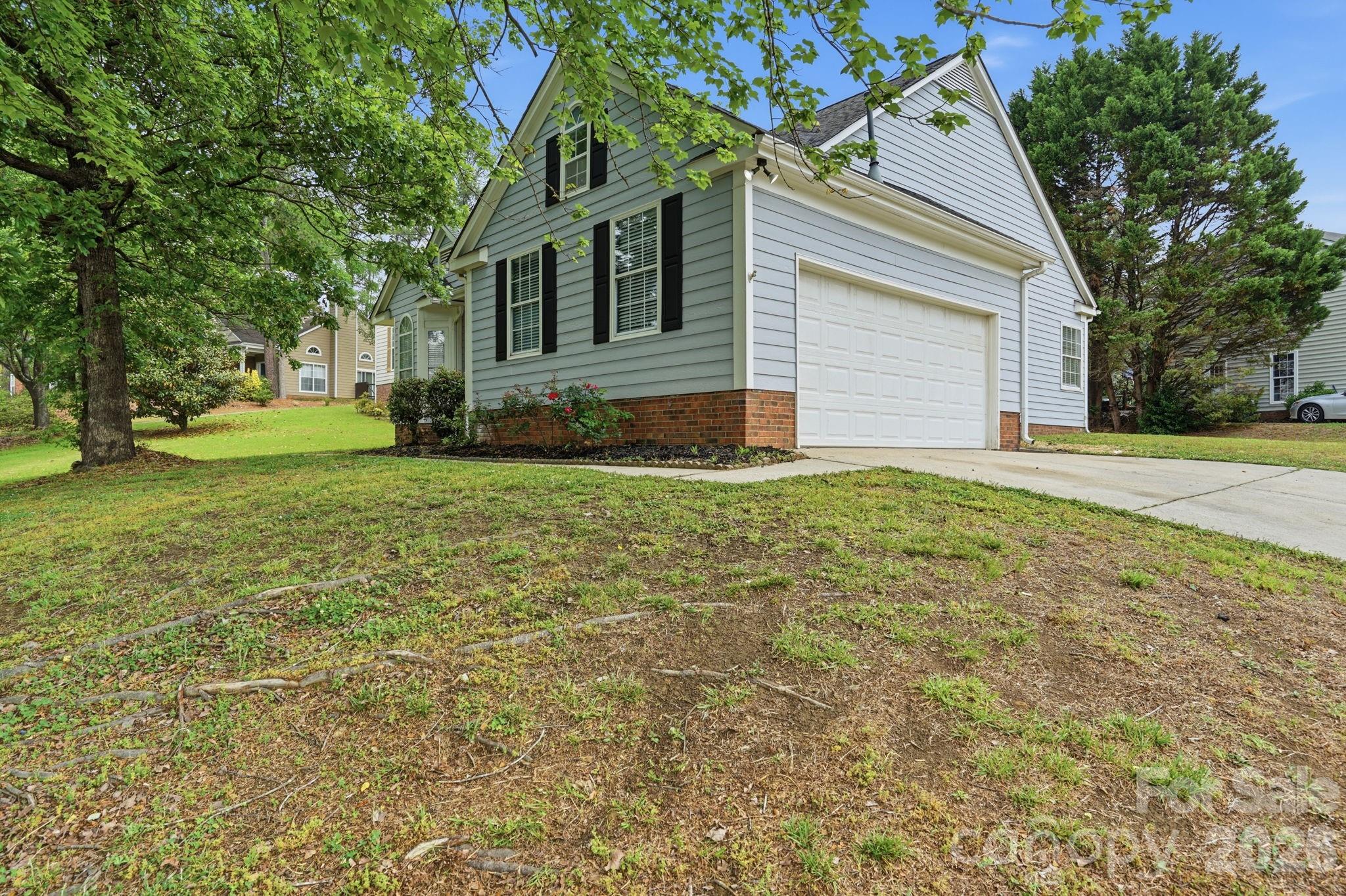 Photo 3 of 7200 Daerwood Place, Charlotte, NC