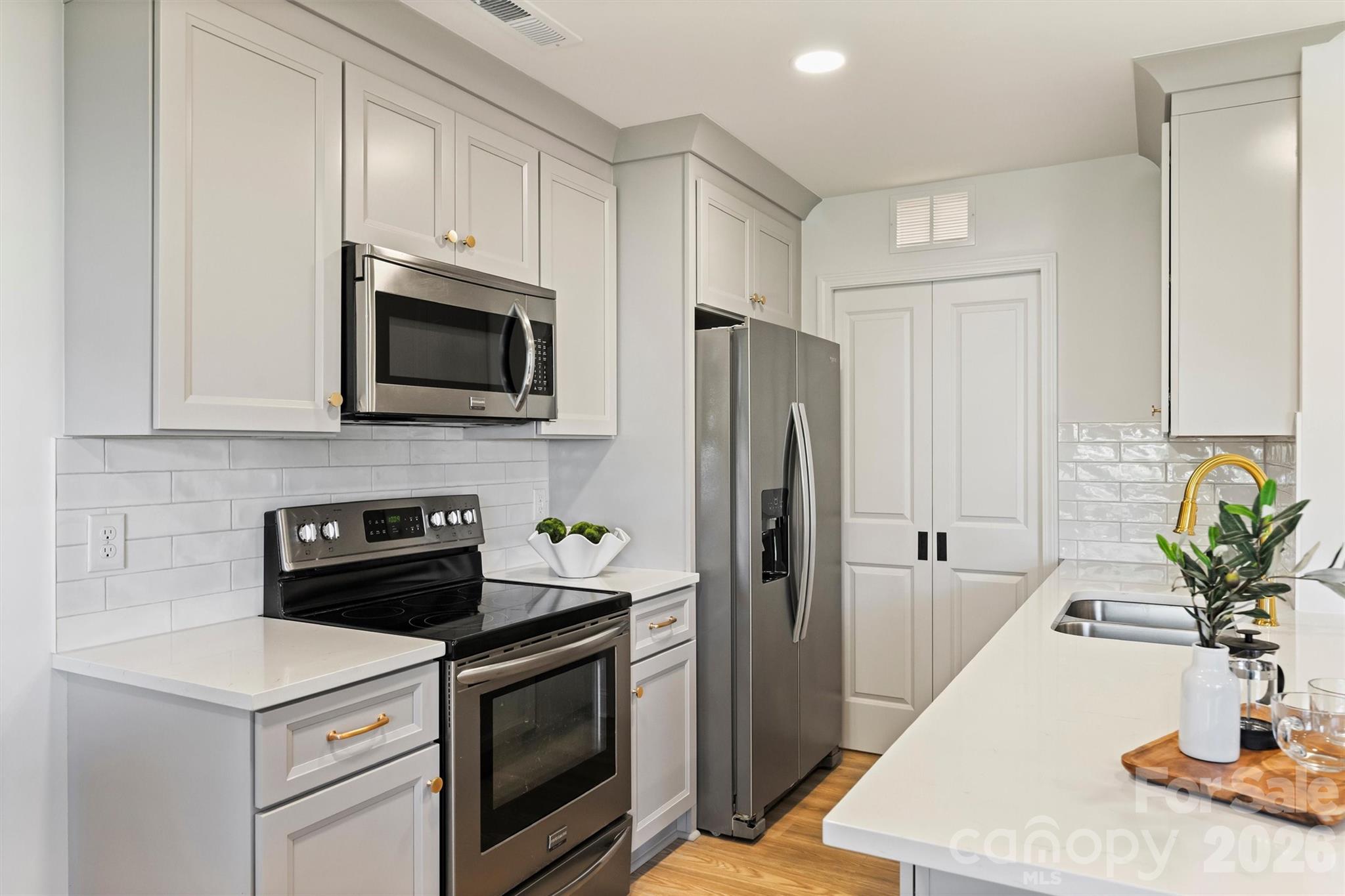 Photo 12 of 11141 Harrowfield Road, Charlotte, NC