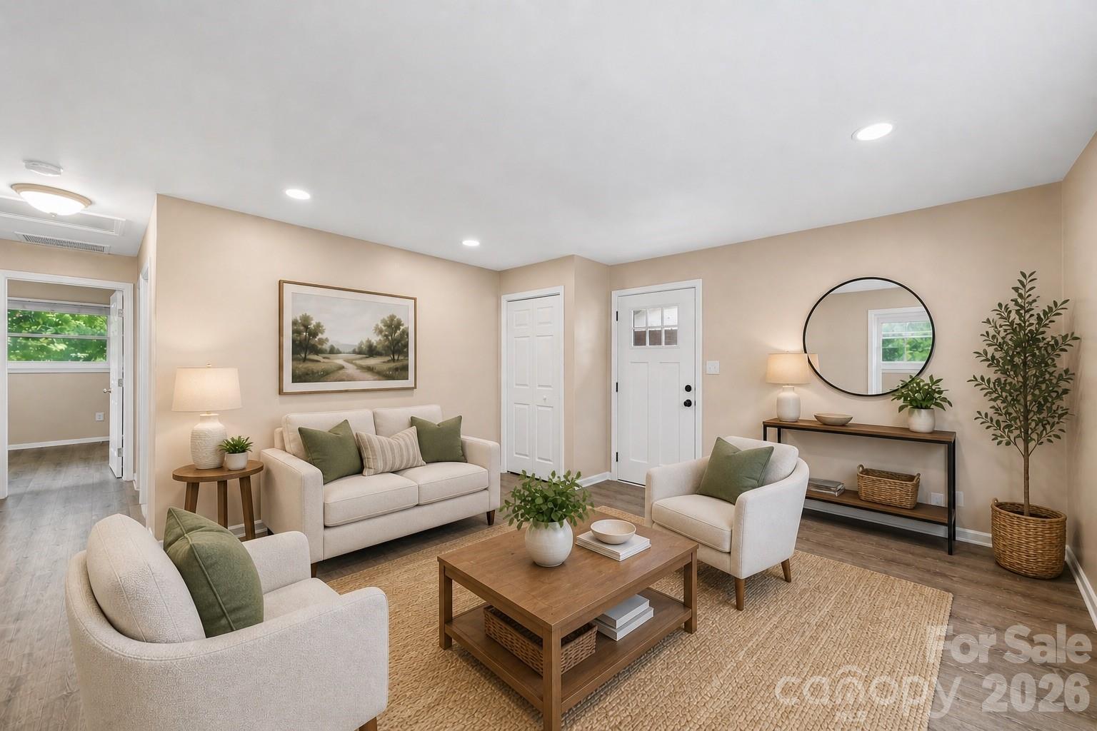 Photo 4 of 5045 Curtiswood Drive, Charlotte, NC