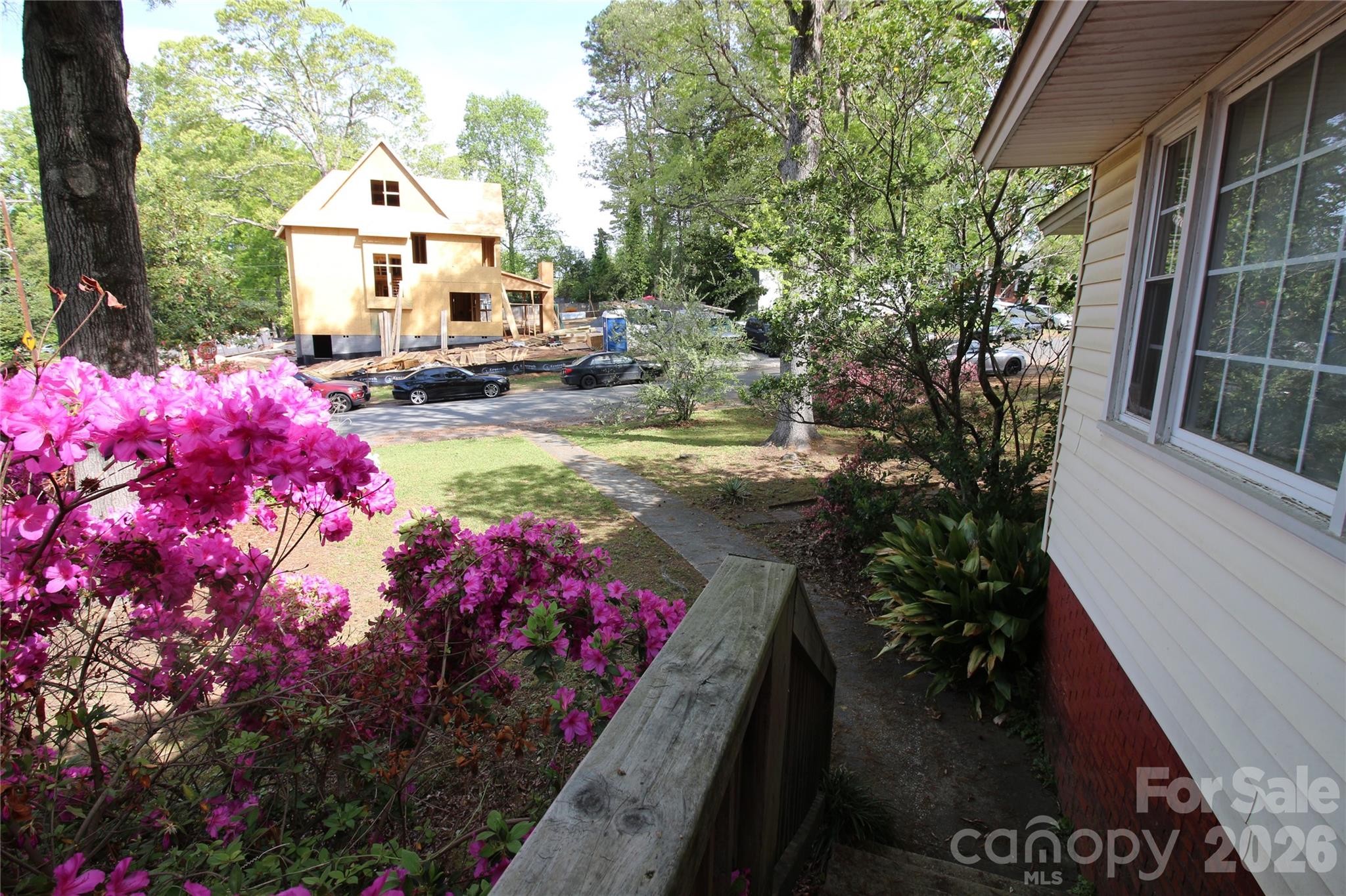 Photo 8 of 3300 Maywood Drive, Charlotte, NC