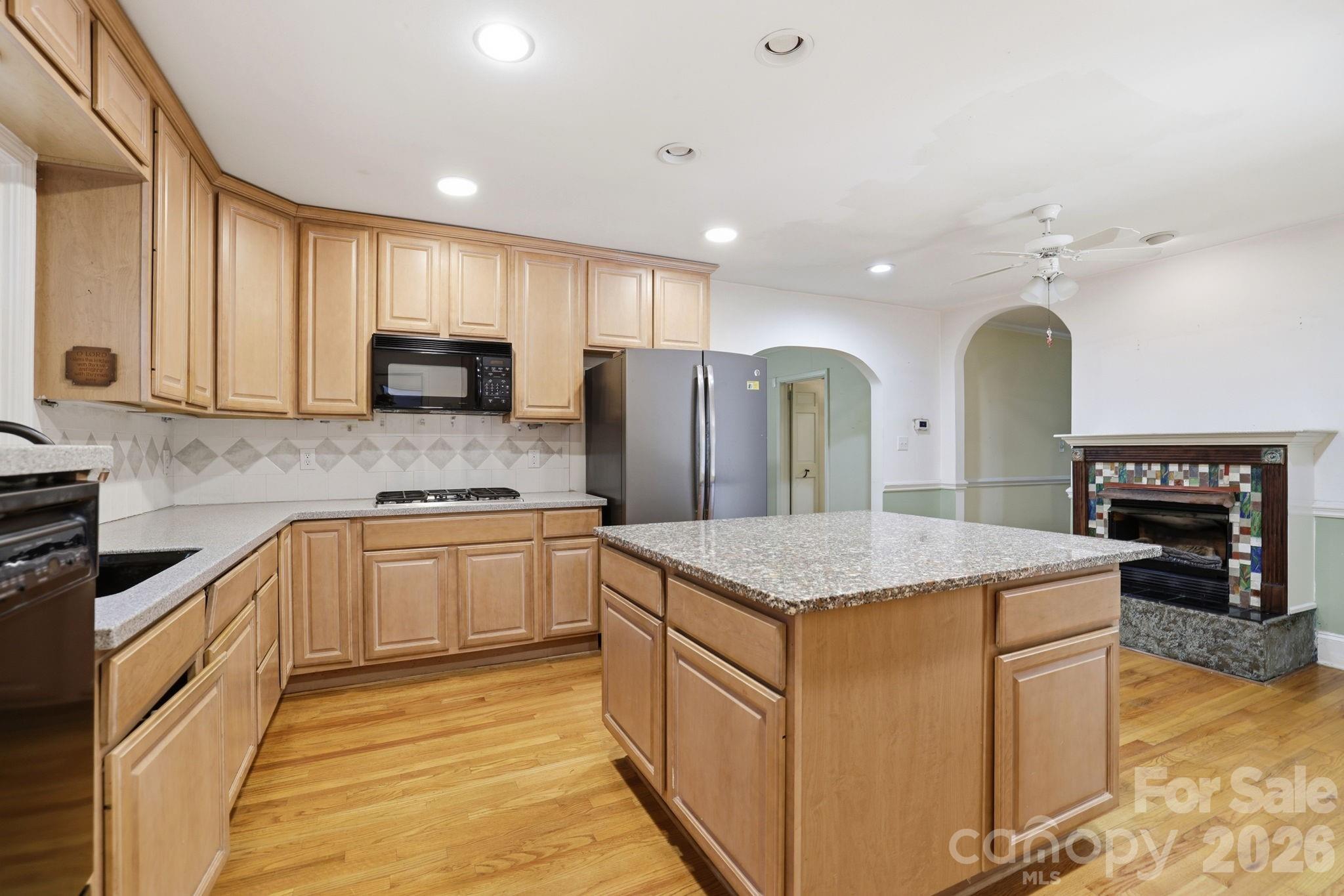 200 Altondale Avenue, Charlotte, NC - photo 16 of 38