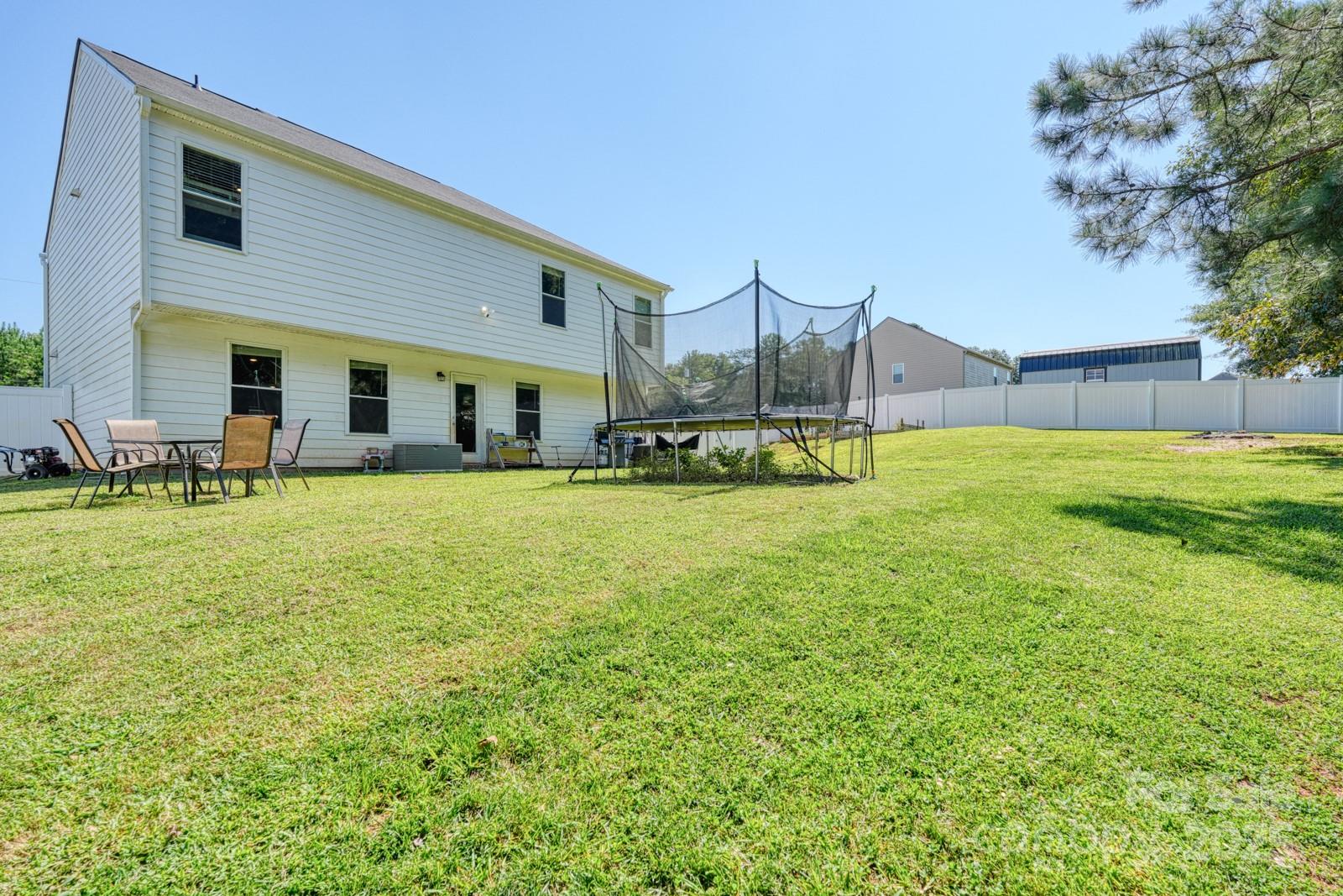 1281 Twin Bridge Road, Gaffney, SC - photo 2 of 39