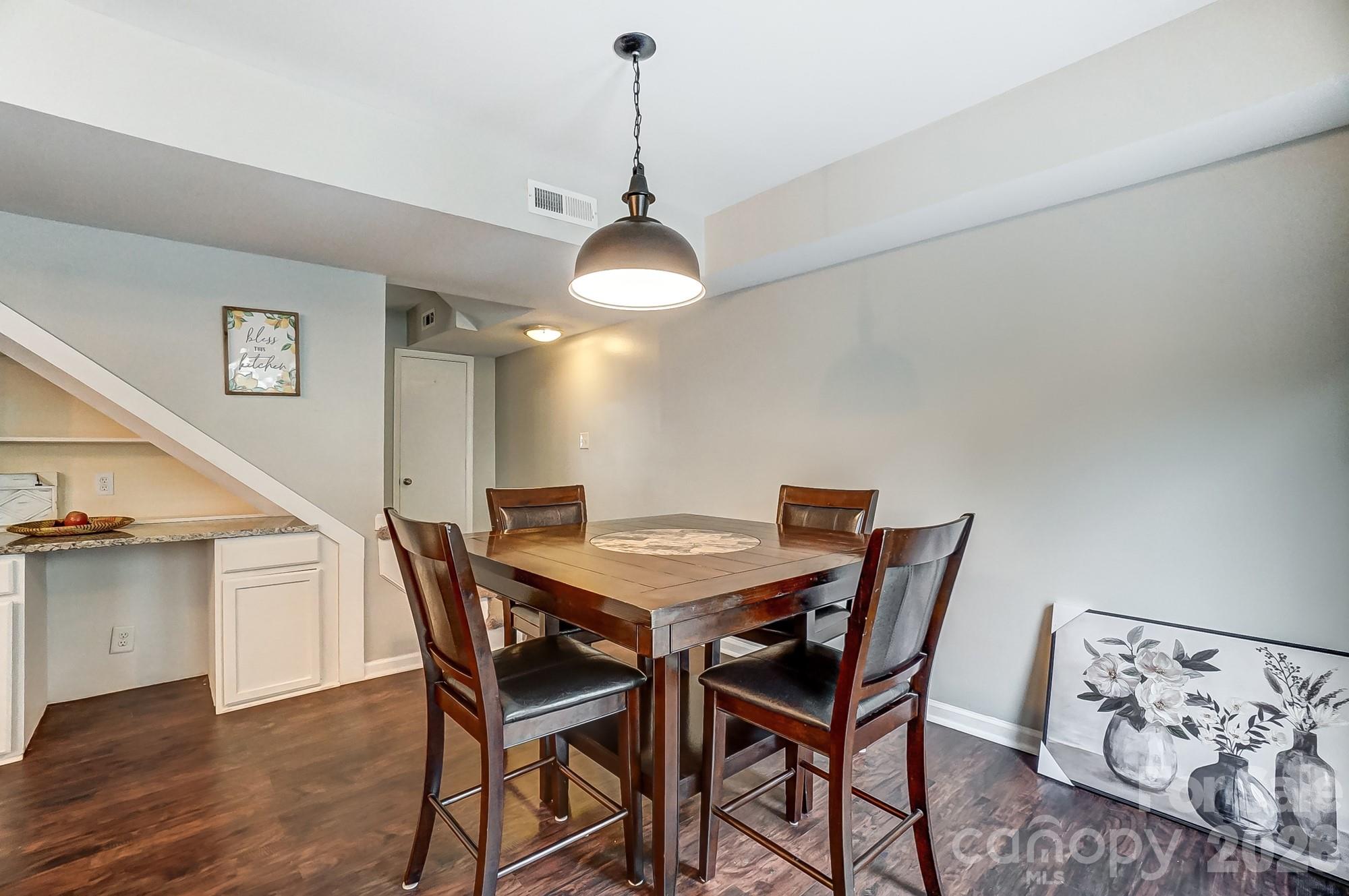 Photo 7 of 8518 Castle Pine Court, Charlotte, NC