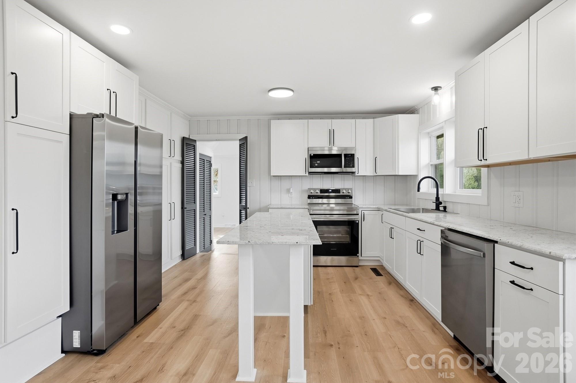 308 Rankin Avenue, Lowell, NC - photo 8 of 48