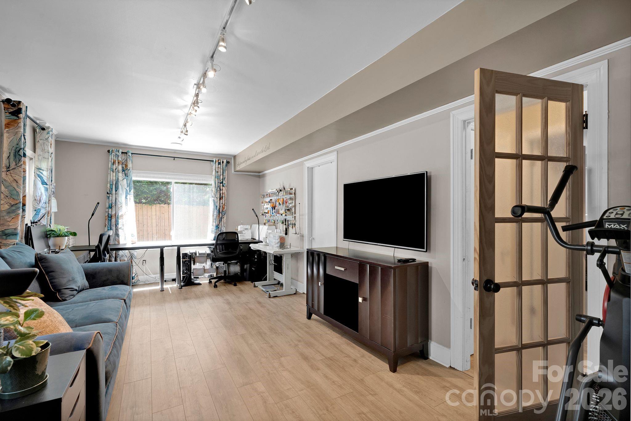 Photo 6 of 6616 Highbrook Drive, Charlotte, NC