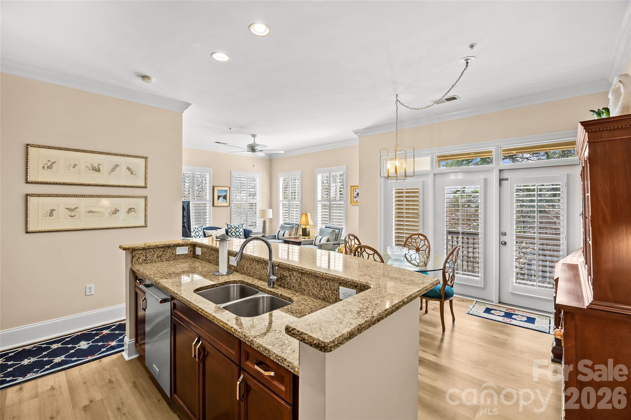 Photo 5 of 2994 Selwyn Avenue, Charlotte, NC