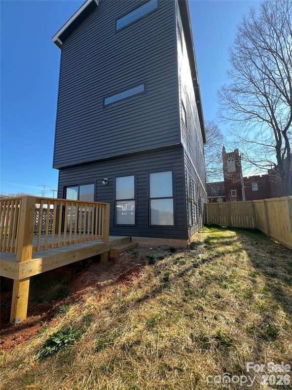 Photo 3 of 211 S Webb Street, Gastonia, NC