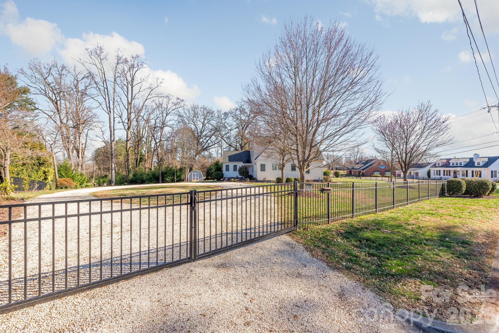 27 Circle Drive, Belmont, NC - photo 2 of 48