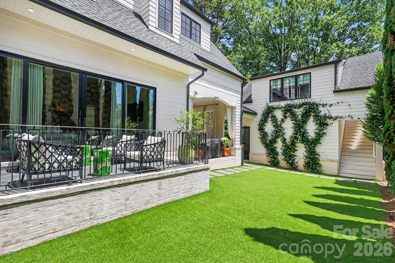 Home for sale at 2310 Beverly Drive, Charlotte, NC — photo 43 of 48
