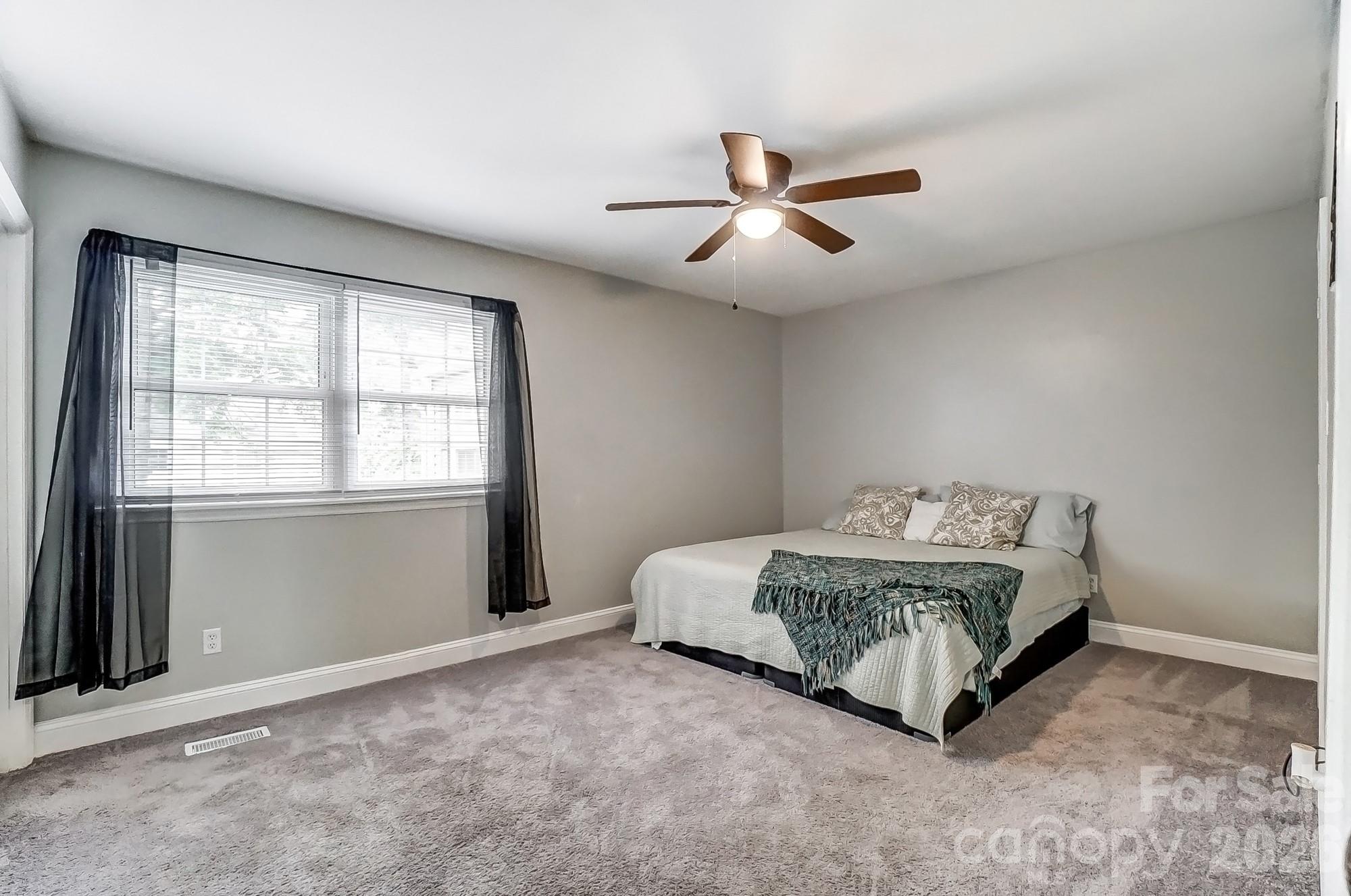 Photo 19 of 8518 Castle Pine Court, Charlotte, NC