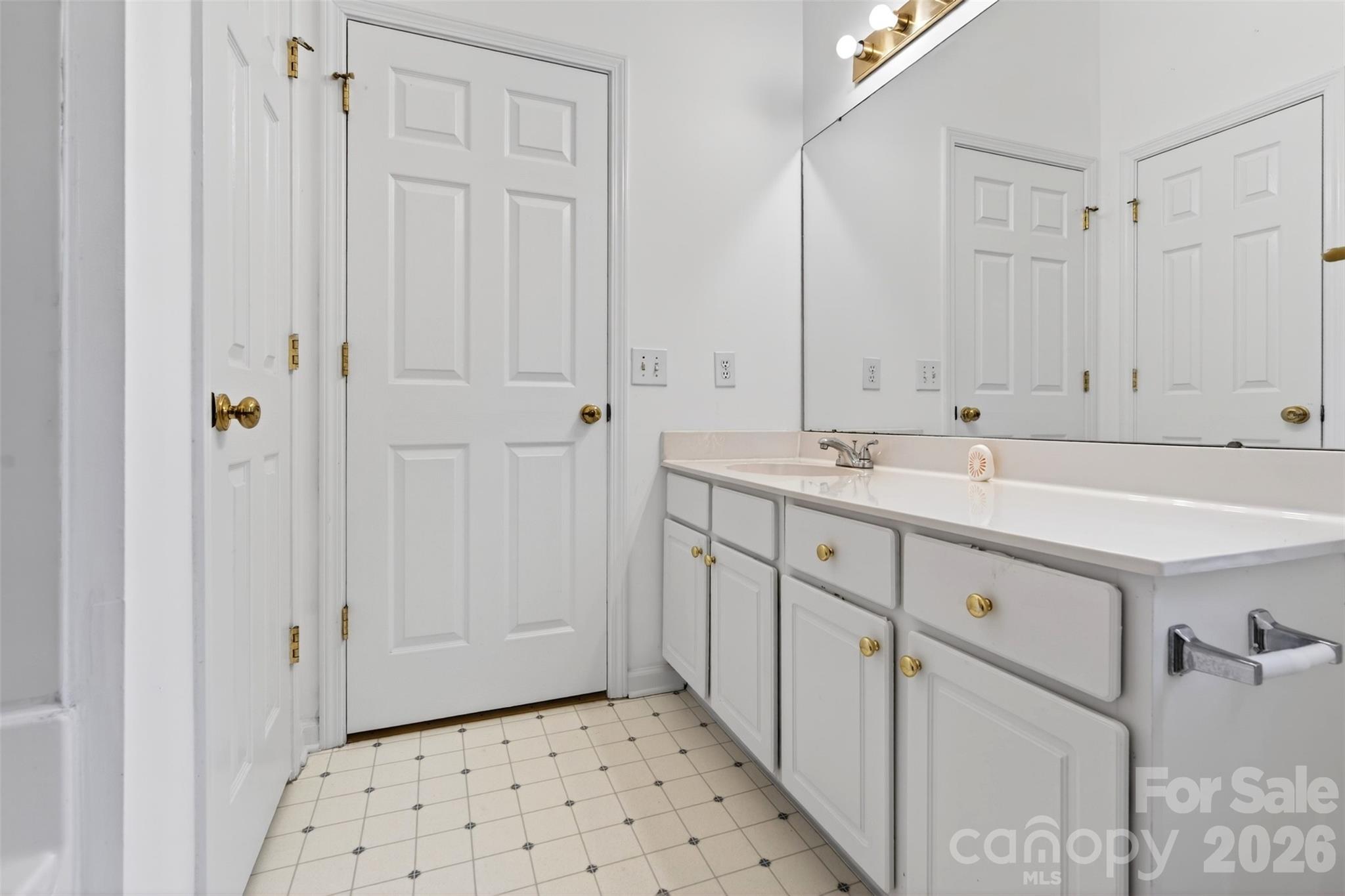 Photo 27 of 2539 Thornfield Road, Charlotte, NC
