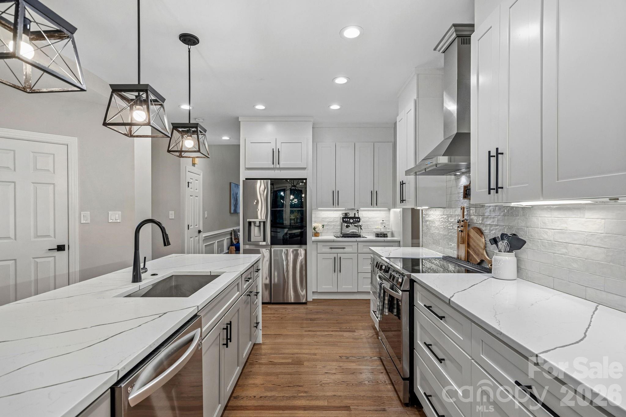 Photo 11 of 5634 Camelot Drive, Charlotte, NC