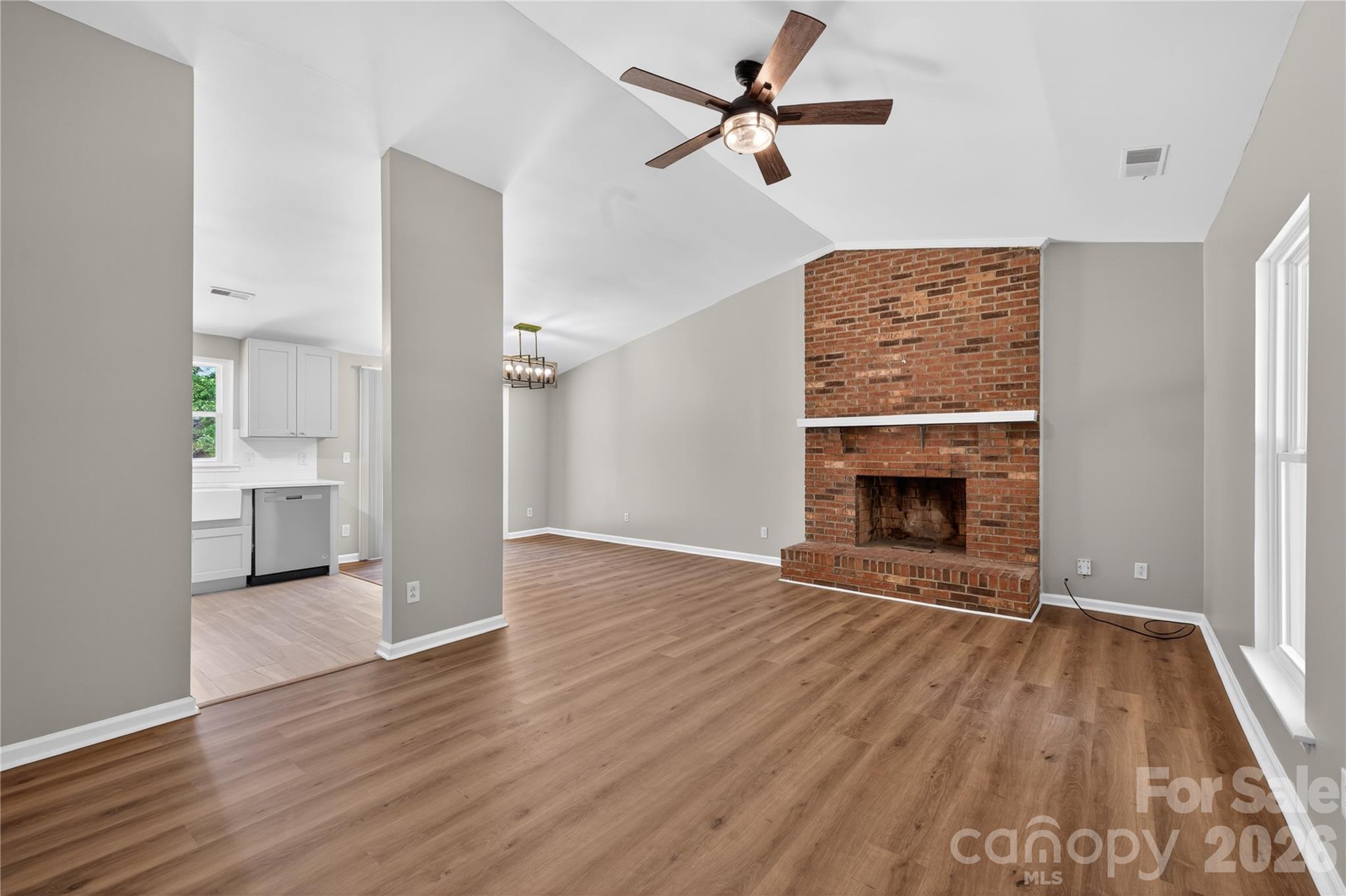 Photo 2 of 5911 Morninglow Court, Charlotte, NC