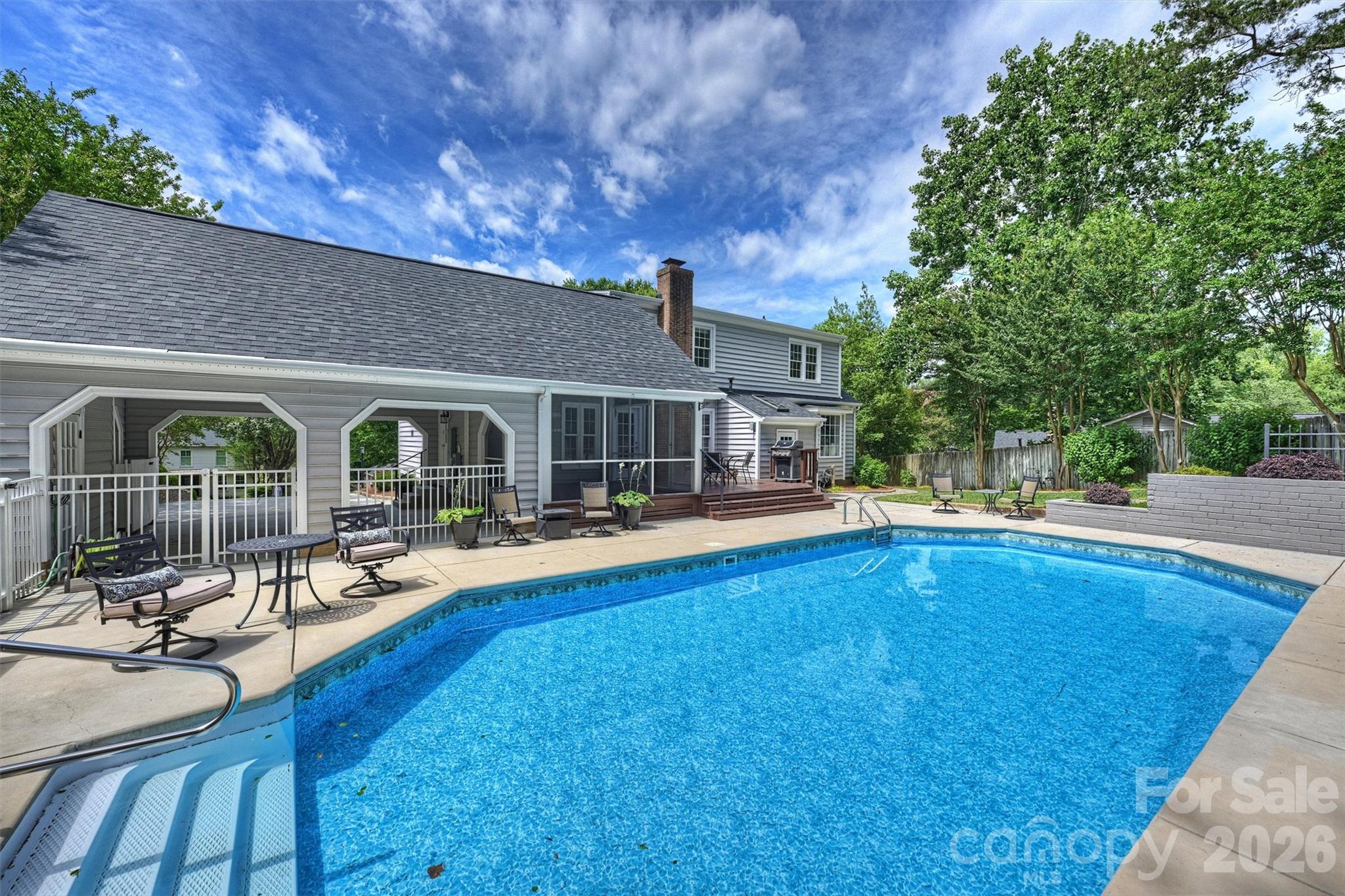 Photo 41 of 4013 Bridgewood Lane, Charlotte, NC