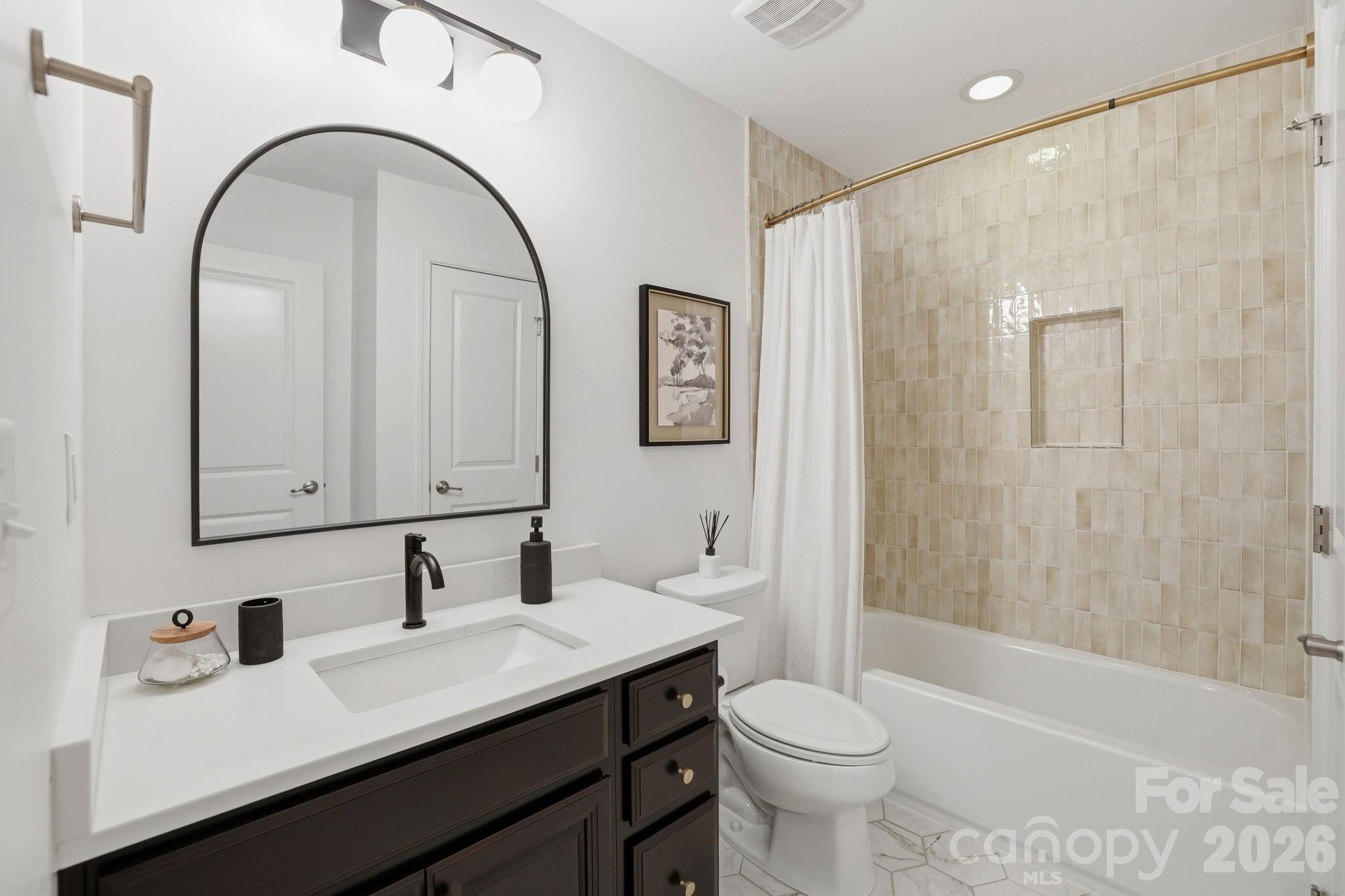 Photo 22 of 1819 Fleetwood Drive, Charlotte, NC