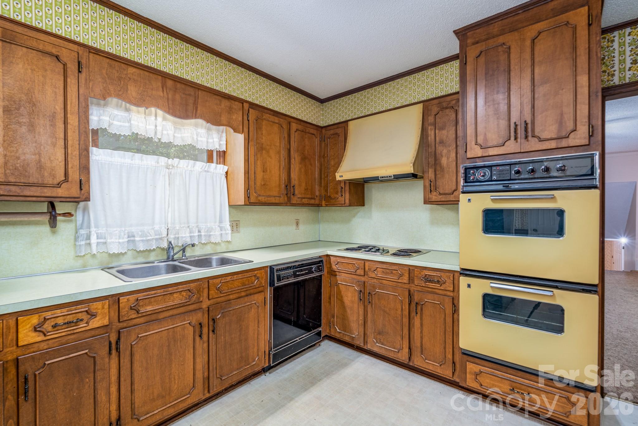 1836 Westbrook Road, Edgemoor, SC - photo 13 of 48
